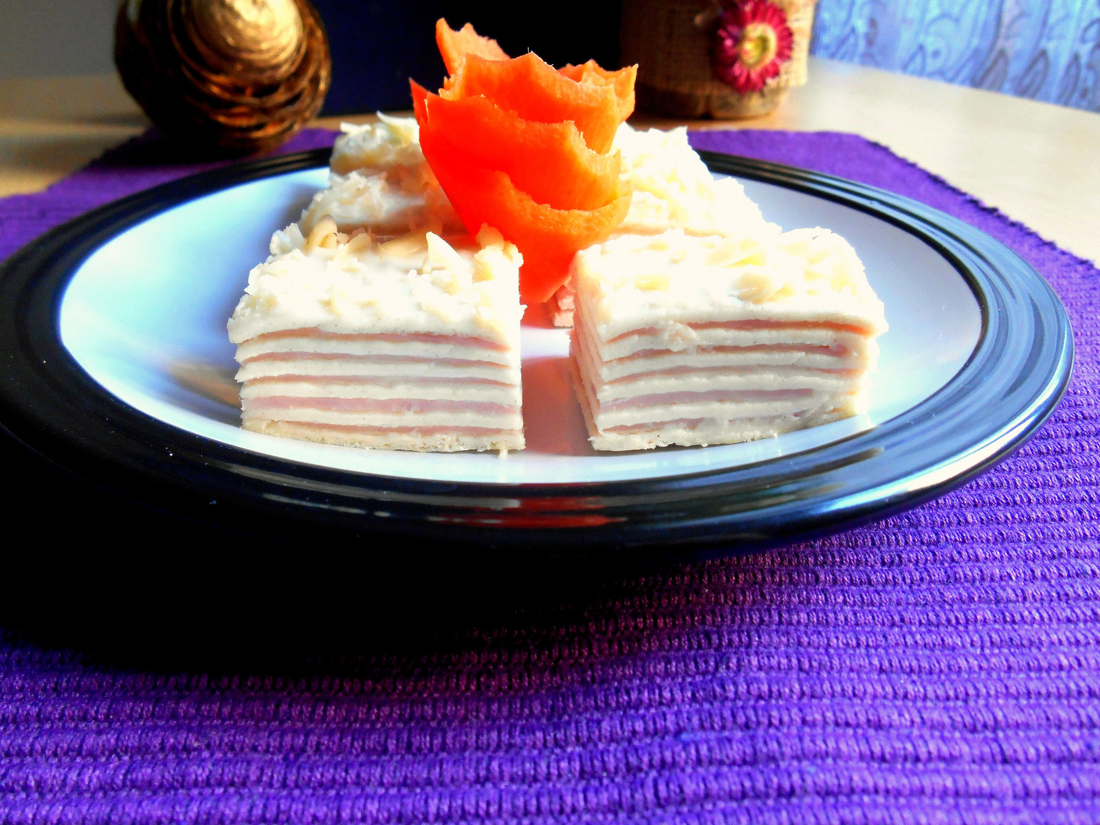 SLANA ROZEN TORTA - Coolinarika