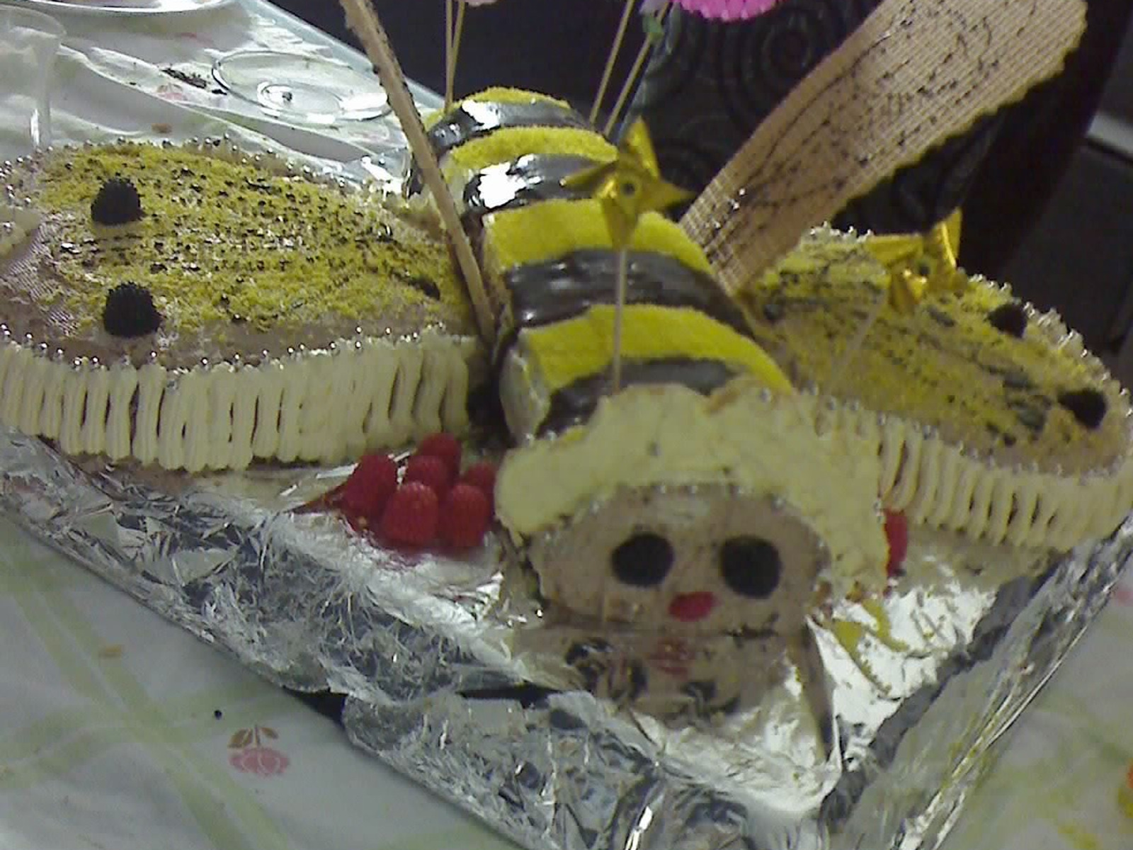 pcelica maja torta - Coolinarika