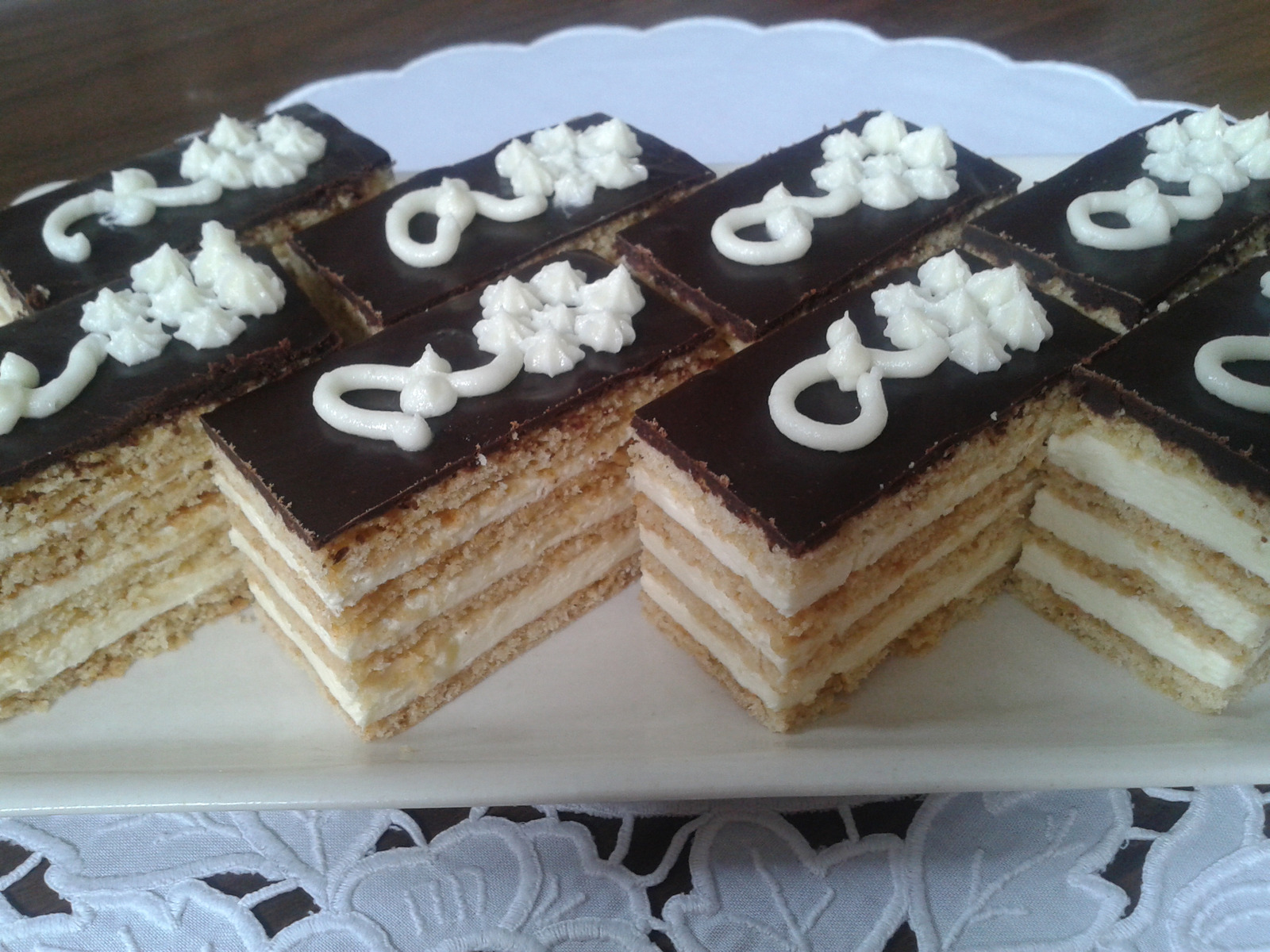 MEDENA TORTA - Coolinarika