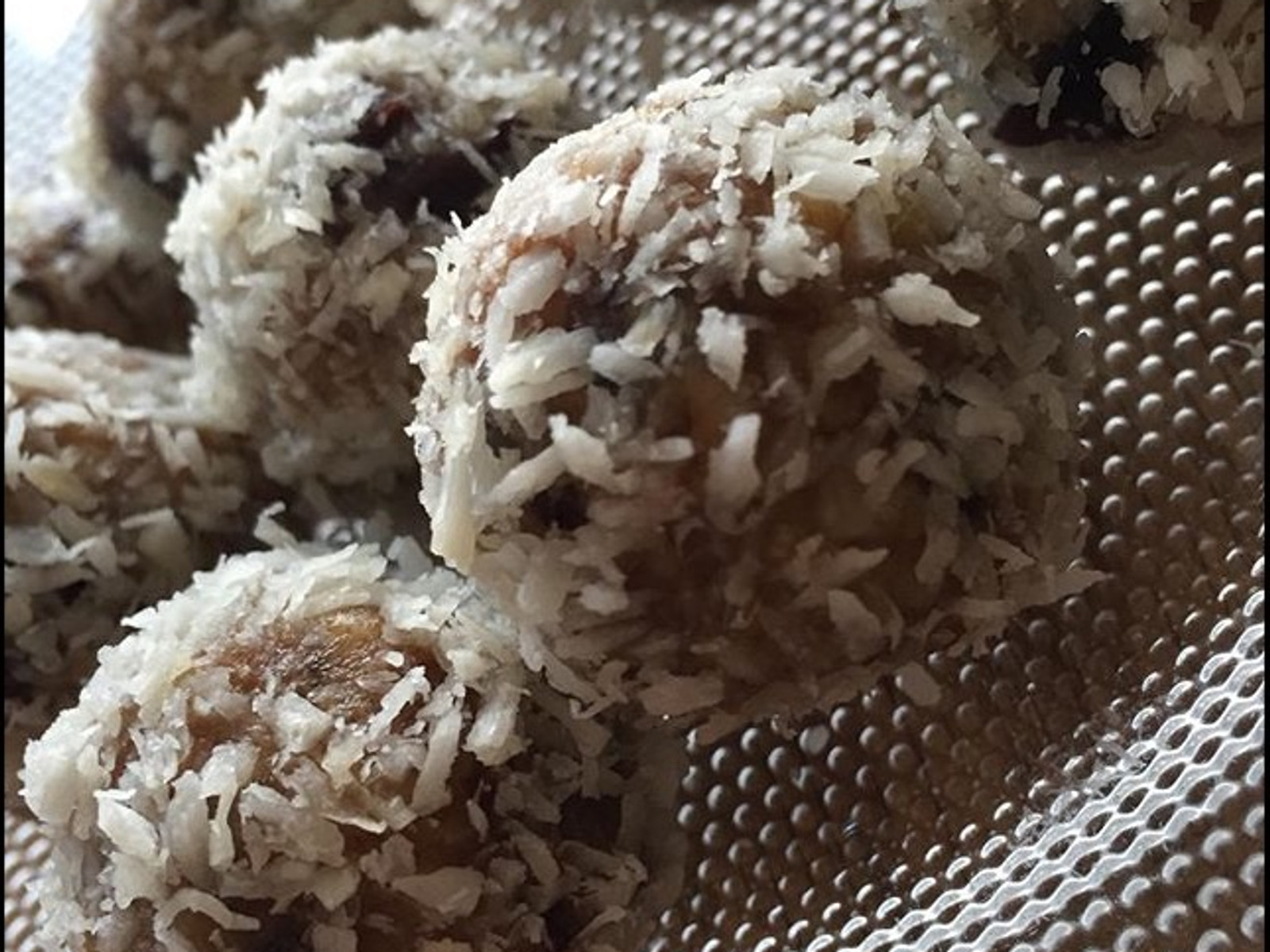 Kuglice od datula i oraha - Coolinarika