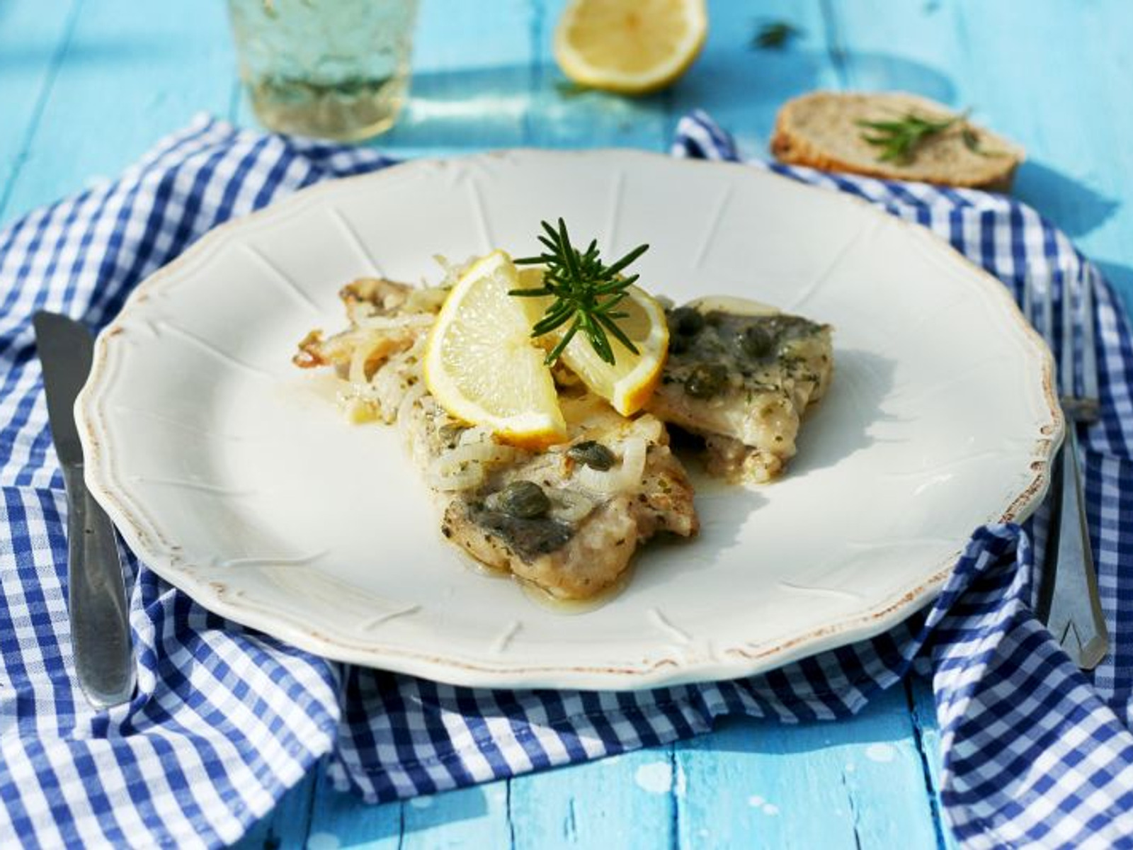 Riblji fileti u umaku od bijelog vina i kapara - Coolinarika