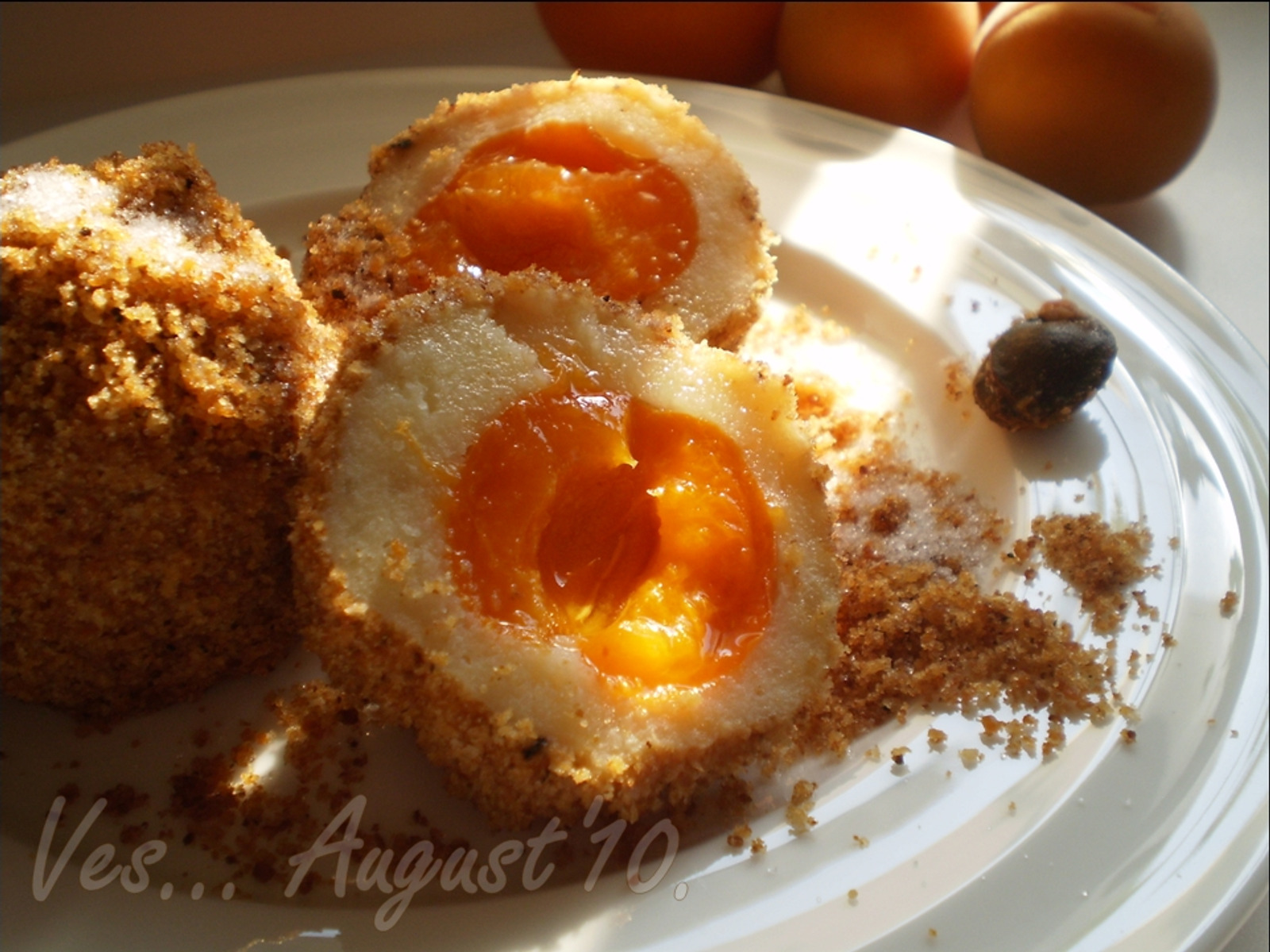 Knedle...sa sljivama...sa kajsijama...i bez brasna - Coolinarika