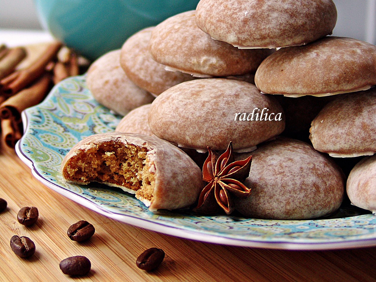 Ruski Medenjaci sa kafom (Pryaniki) - Coolinarika