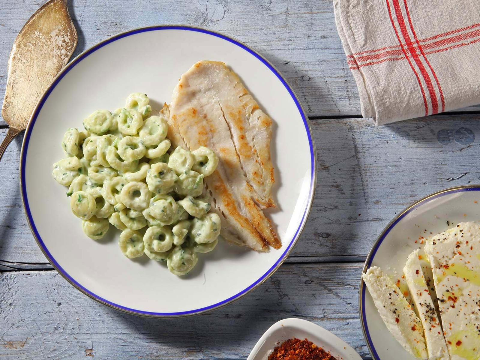 Tjestenina sa špinatom, sirom i ribom - Coolinarika