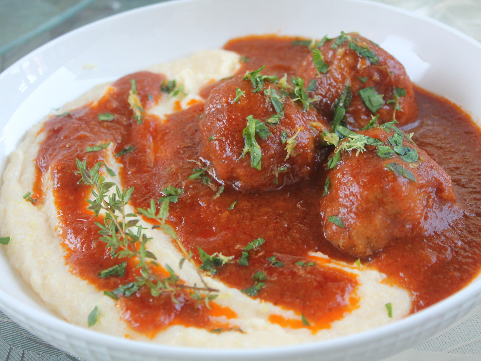 Telece okruglice na Osso Buco nacin - Coolinarika
