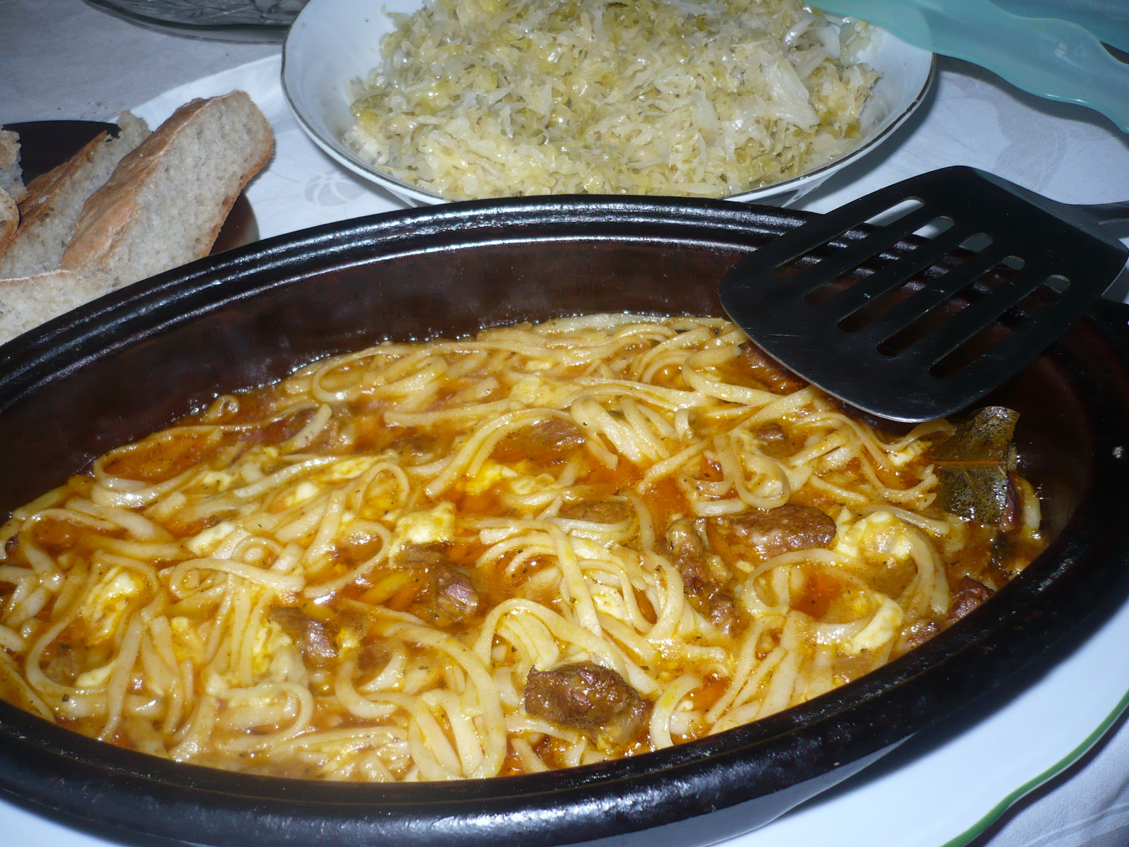 Spageti -sos sa sirom zapecen - Coolinarika
