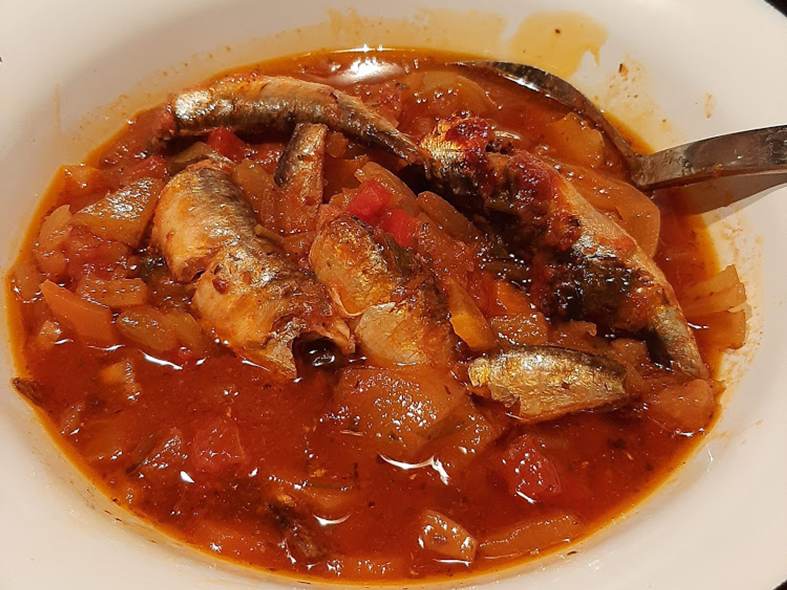 Riba s povrćem (kao konzerva) - Coolinarika