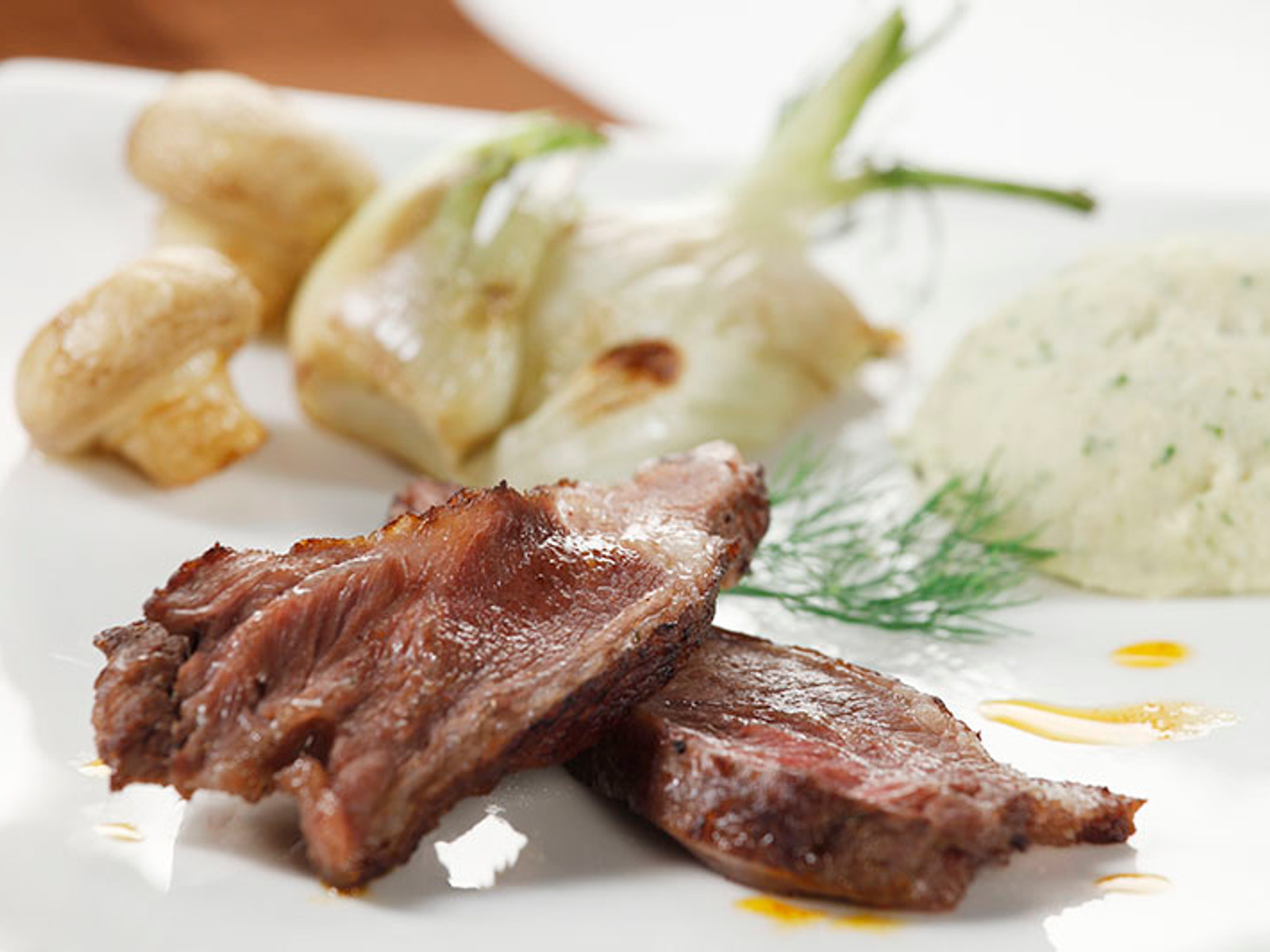 Marinirani teleći obrazi - Coolinarika