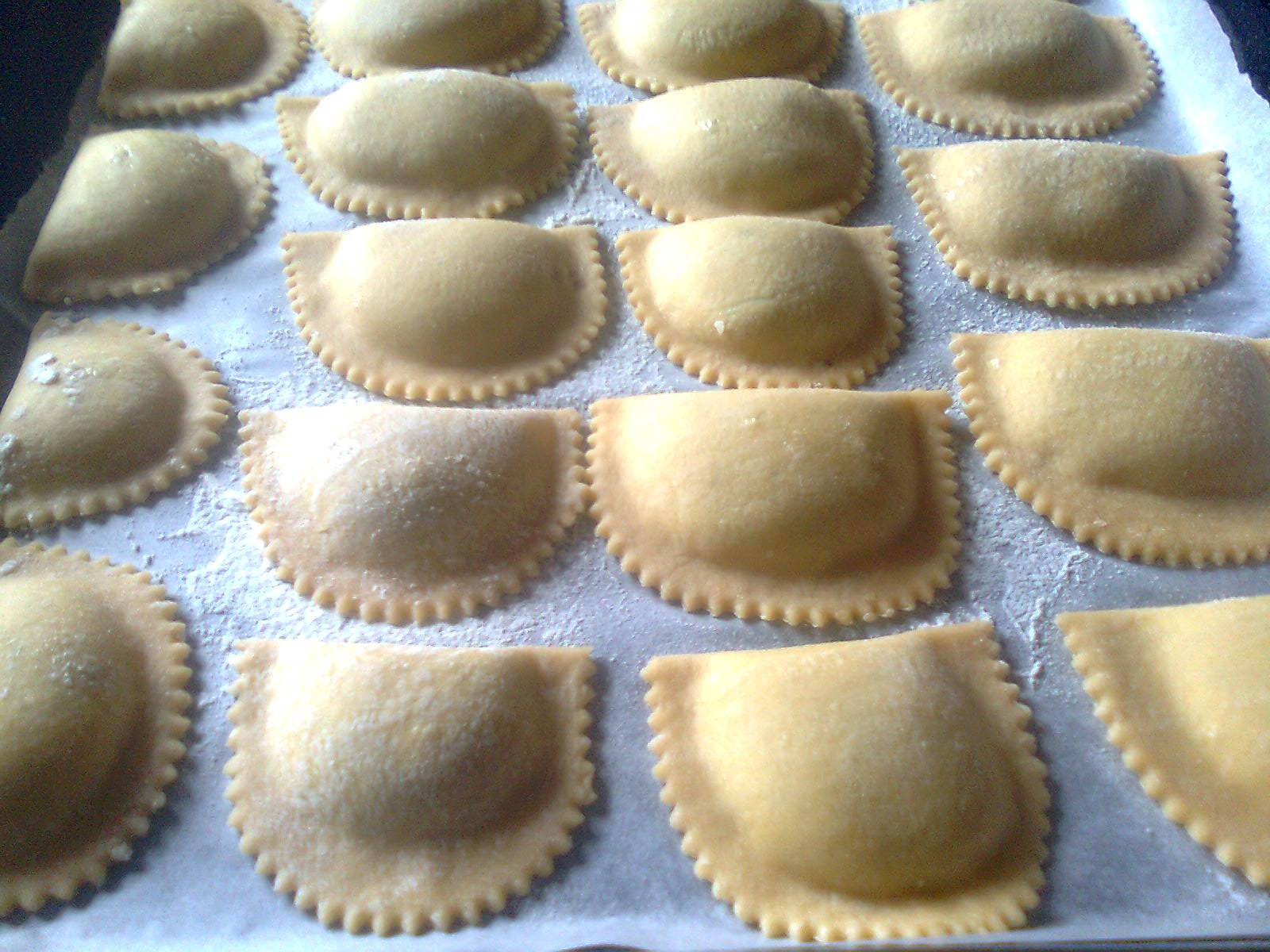 Ravioli punjeni ricottom i špinatom - Coolinarika