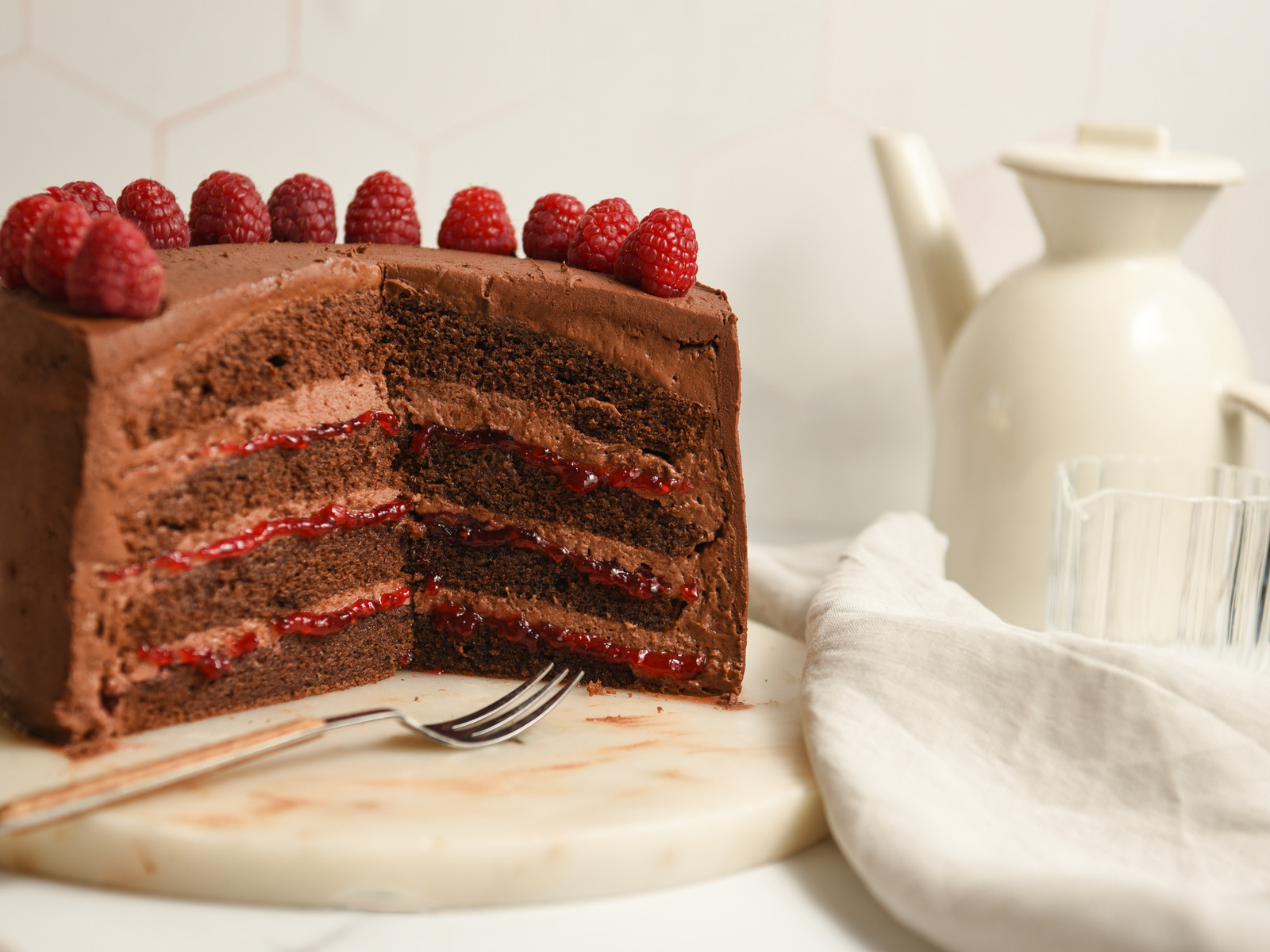 Torta od čokolade i malina s Dolcela puding kremom - Coolinarika