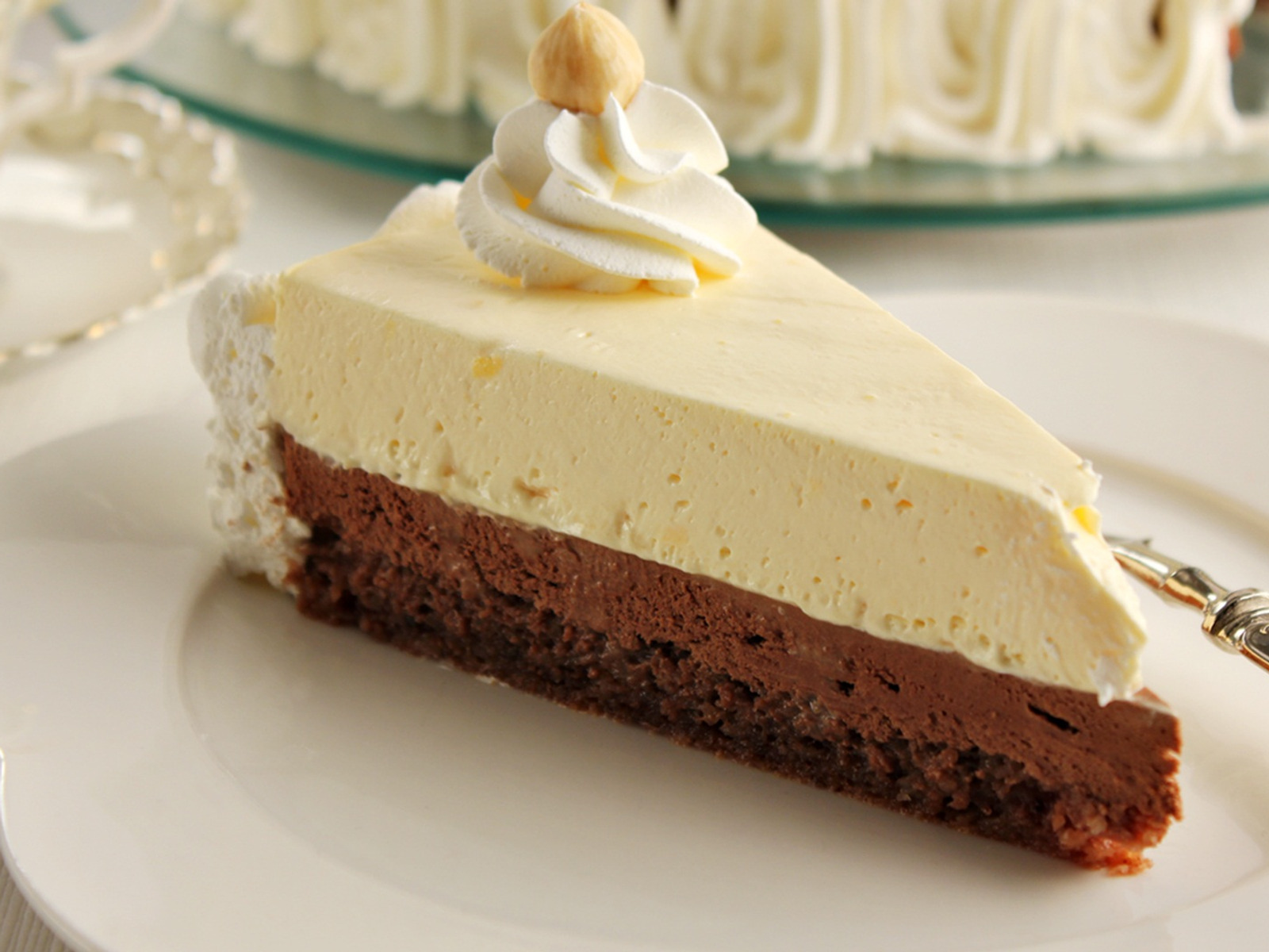 Lješnjak parfe torta - Coolinarika