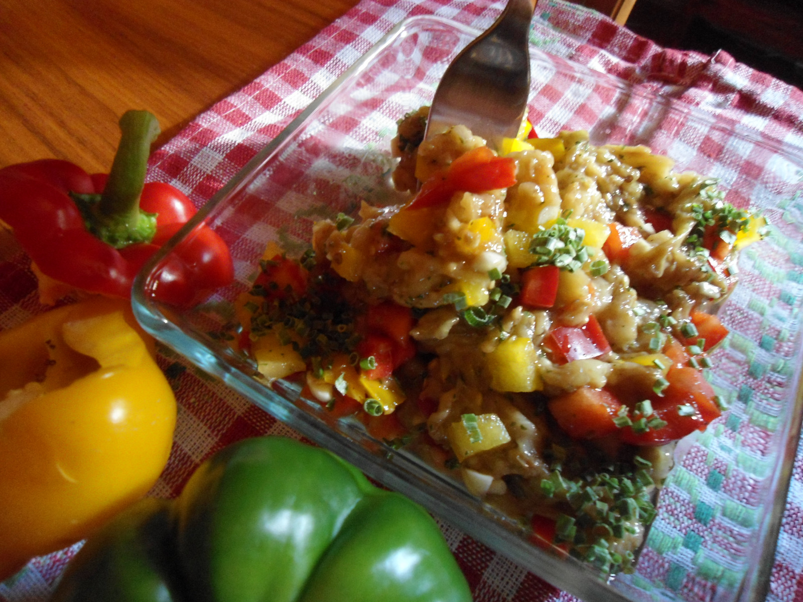 Salata plavi paradajz - Coolinarika