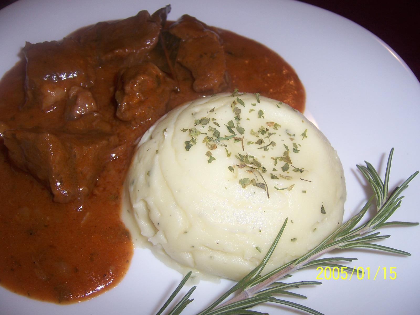 Gulas uz pire krompir - Coolinarika