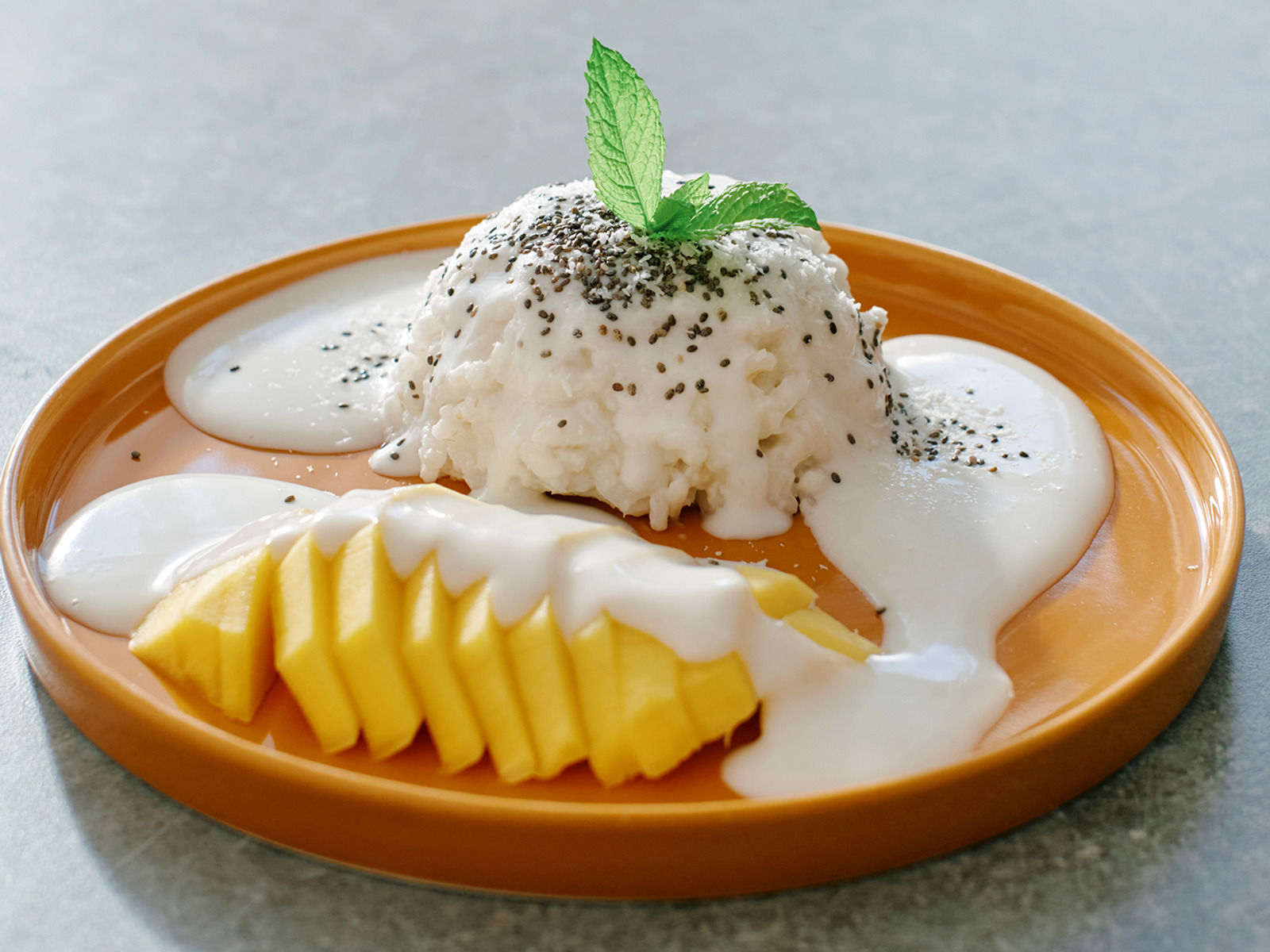 Mango sticky rice - Coolinarika