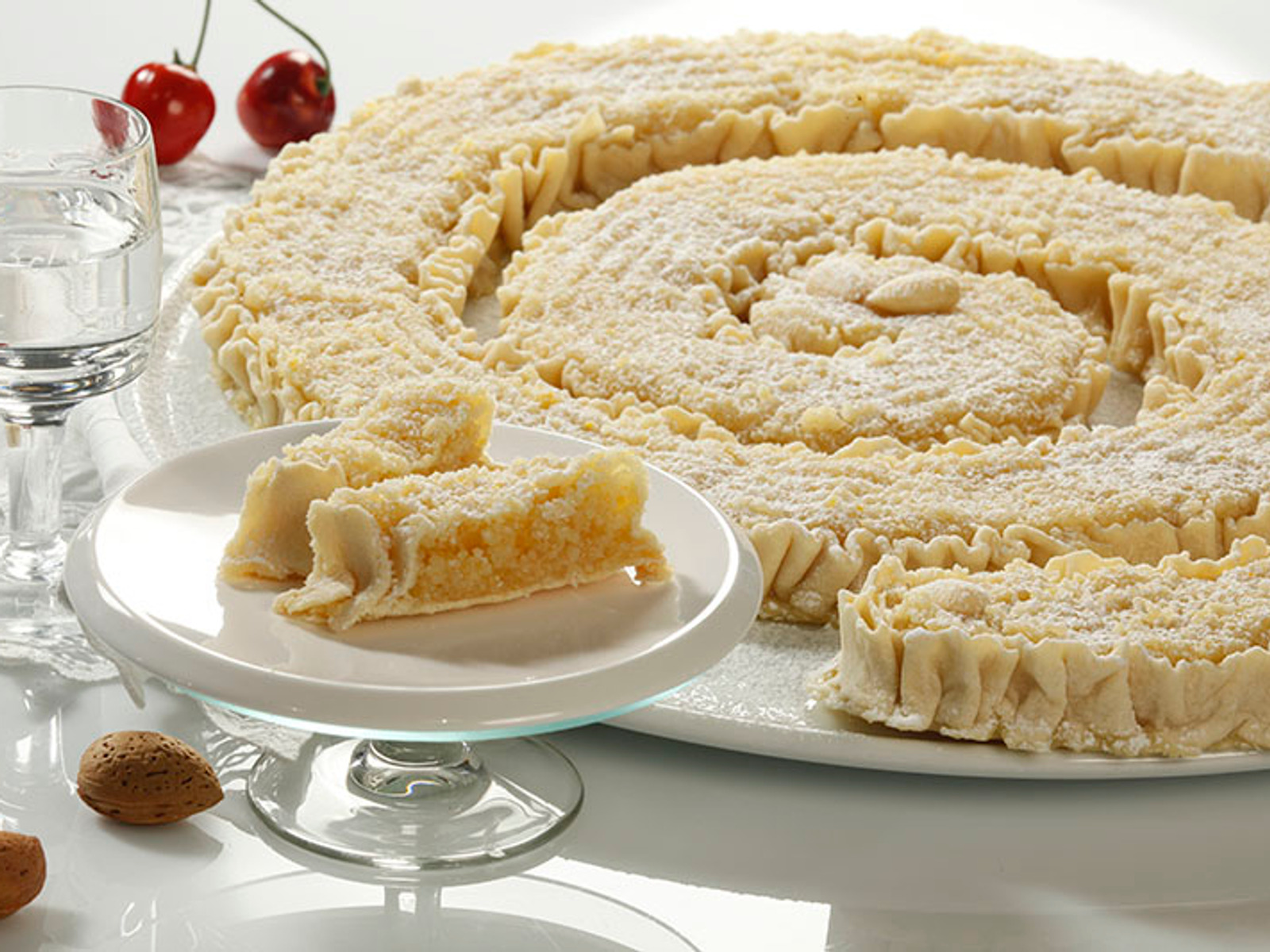 Rapska torta u obliku ekstravagantnog puža - Coolinarika