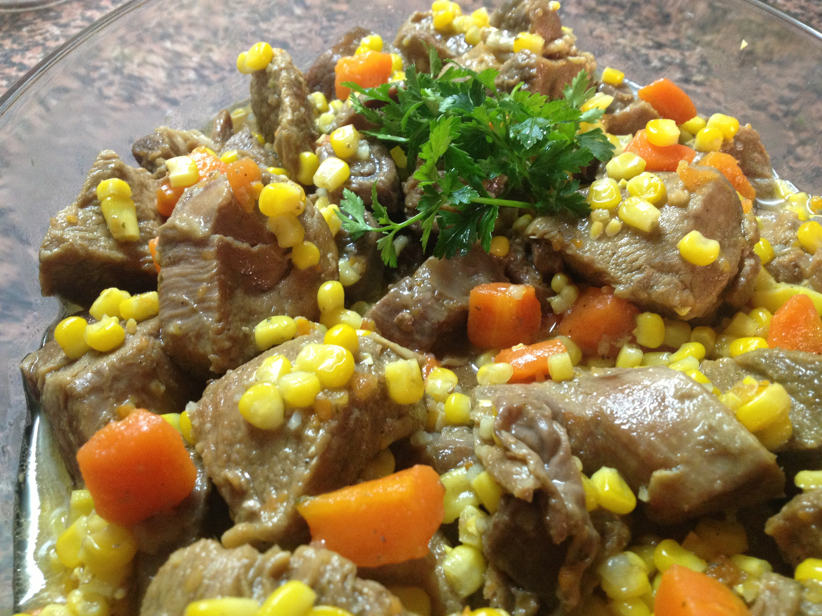 Dinstano telece meso sa belim umakom - Coolinarika