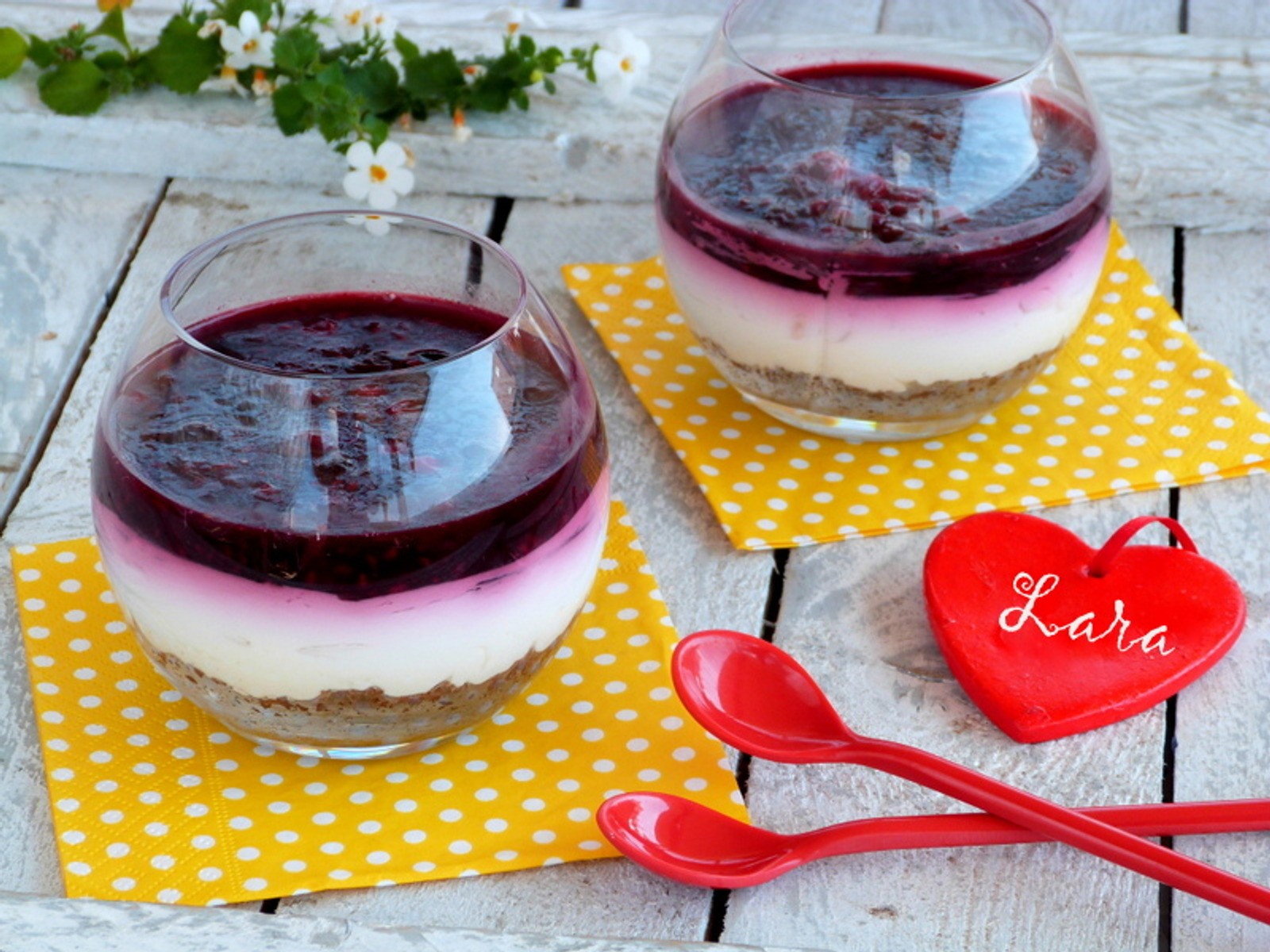 Cheesecake u čašama - Coolinarika