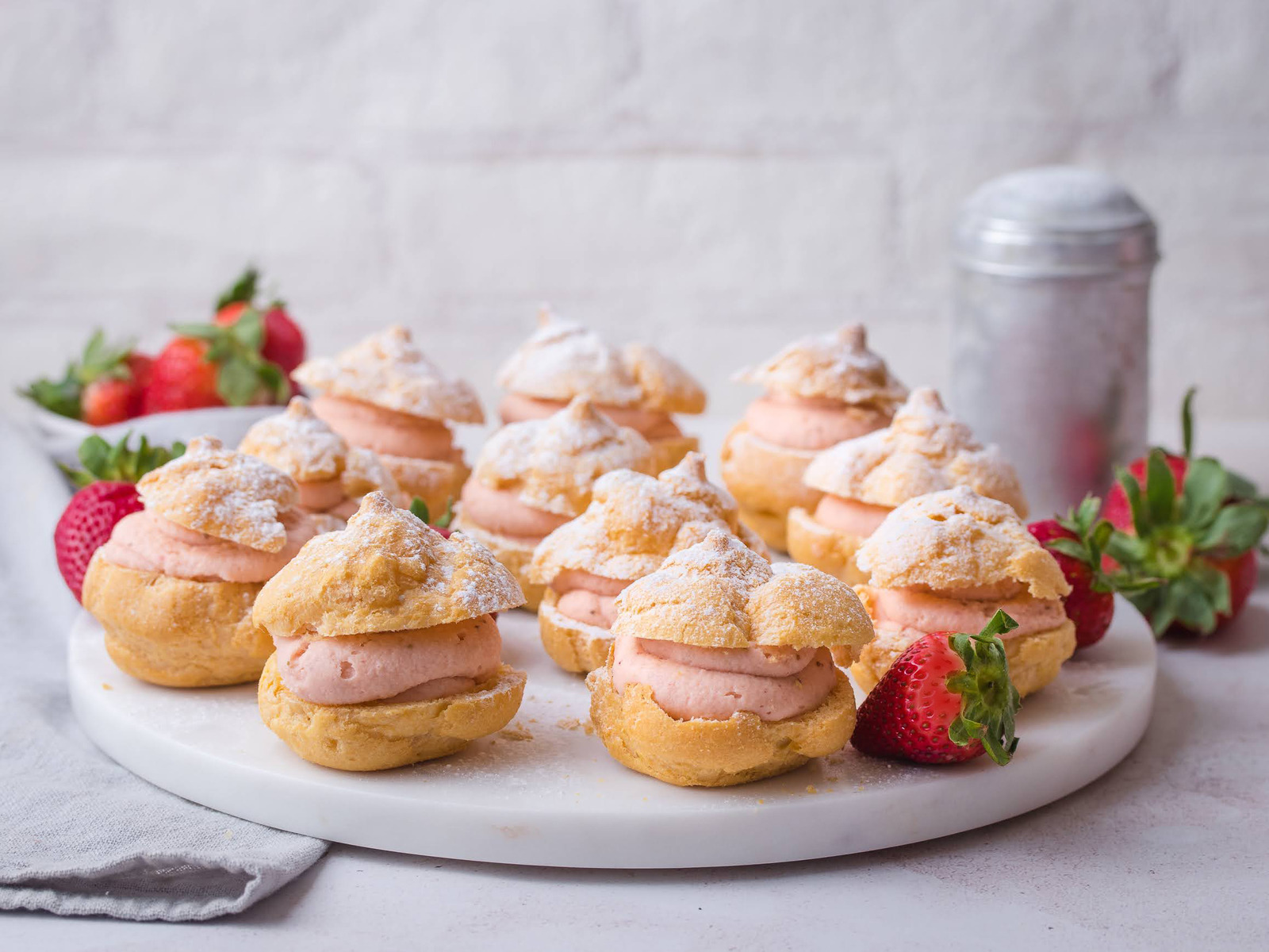 Princes krafne s pjenom od jagoda - Coolinarika