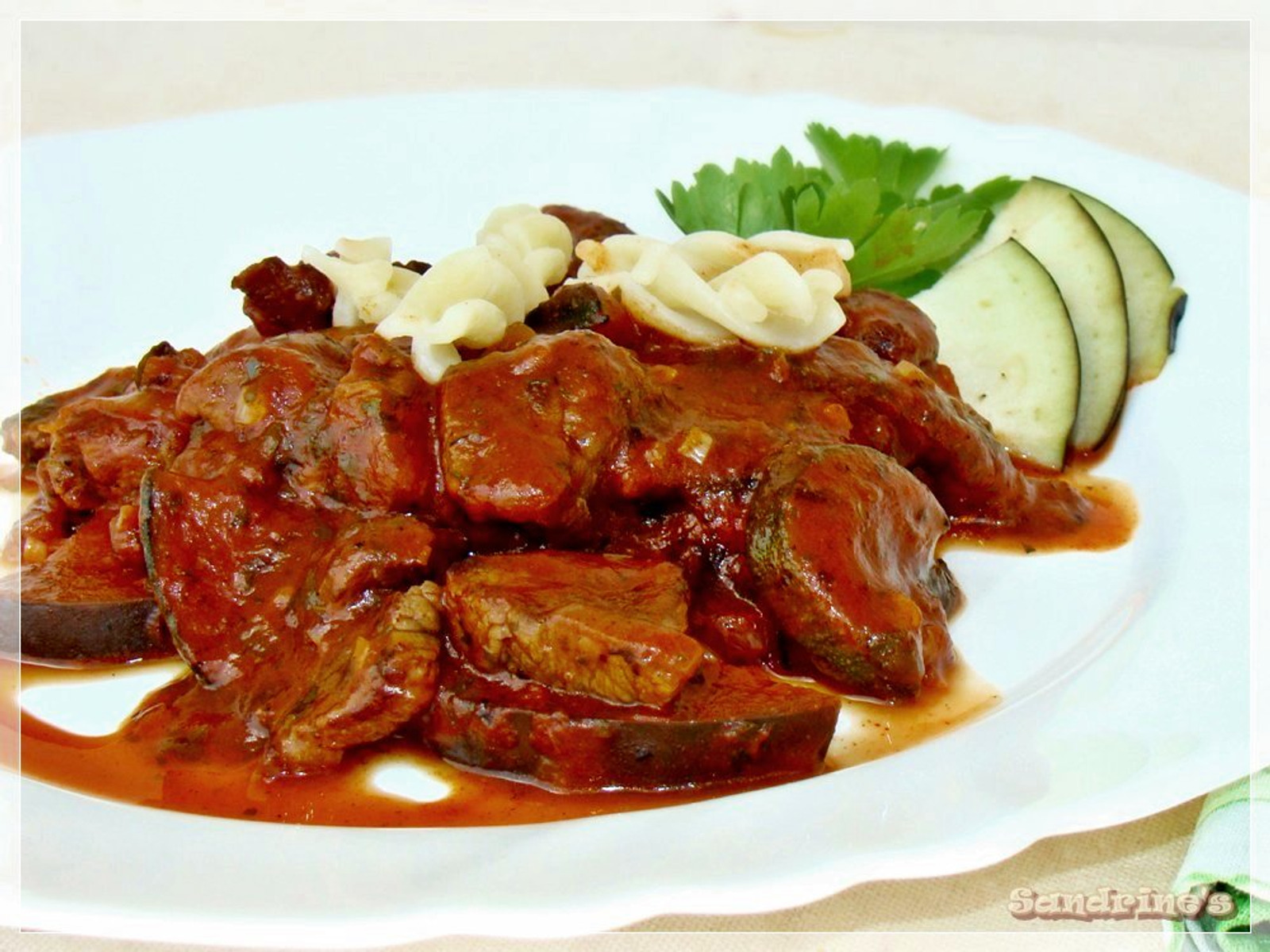 Junetina u povrću - Coolinarika