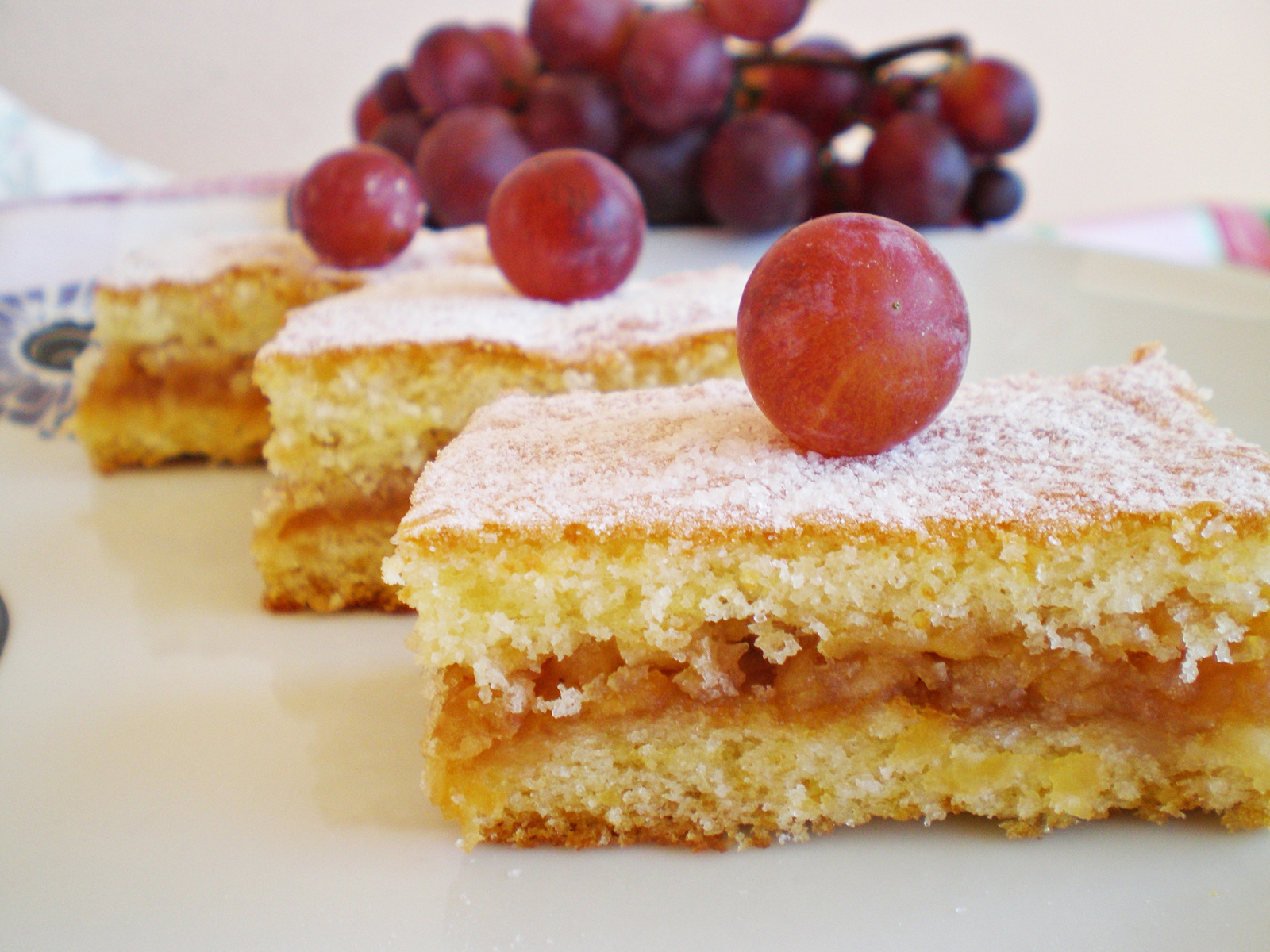 Starinski kolač od jabuka - Coolinarika