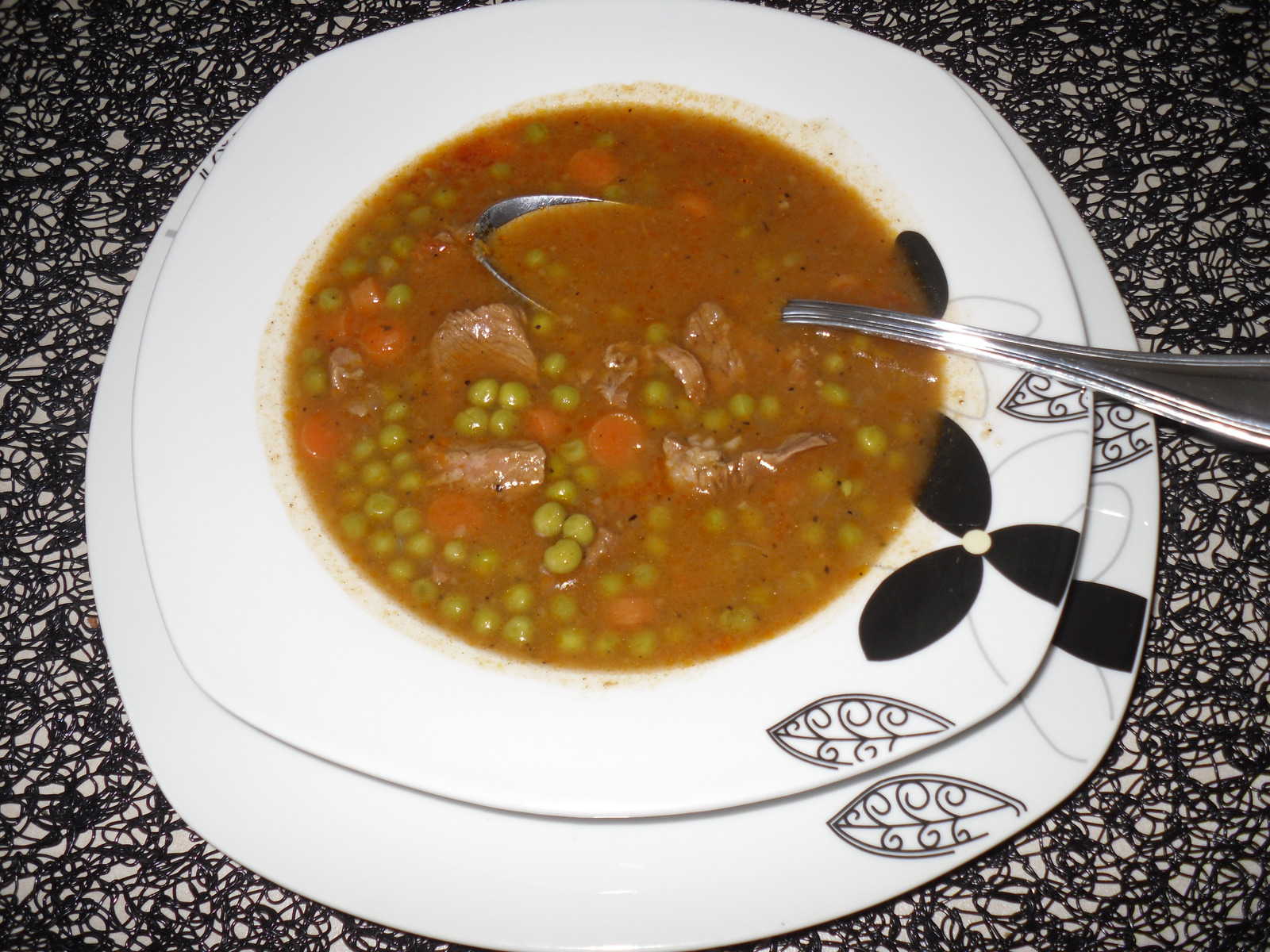 Grasak sa mesom - Coolinarika