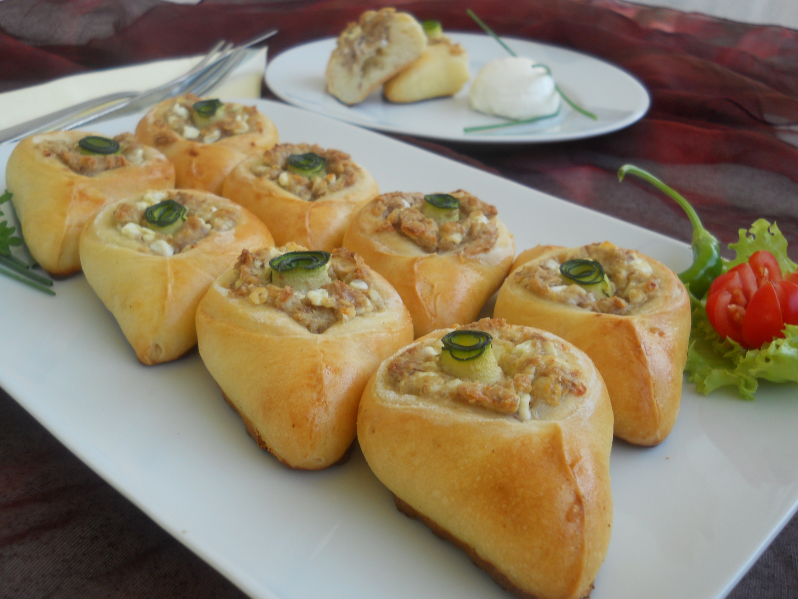 Slana peciva s nadjevom od oraha i sira - Coolinarika