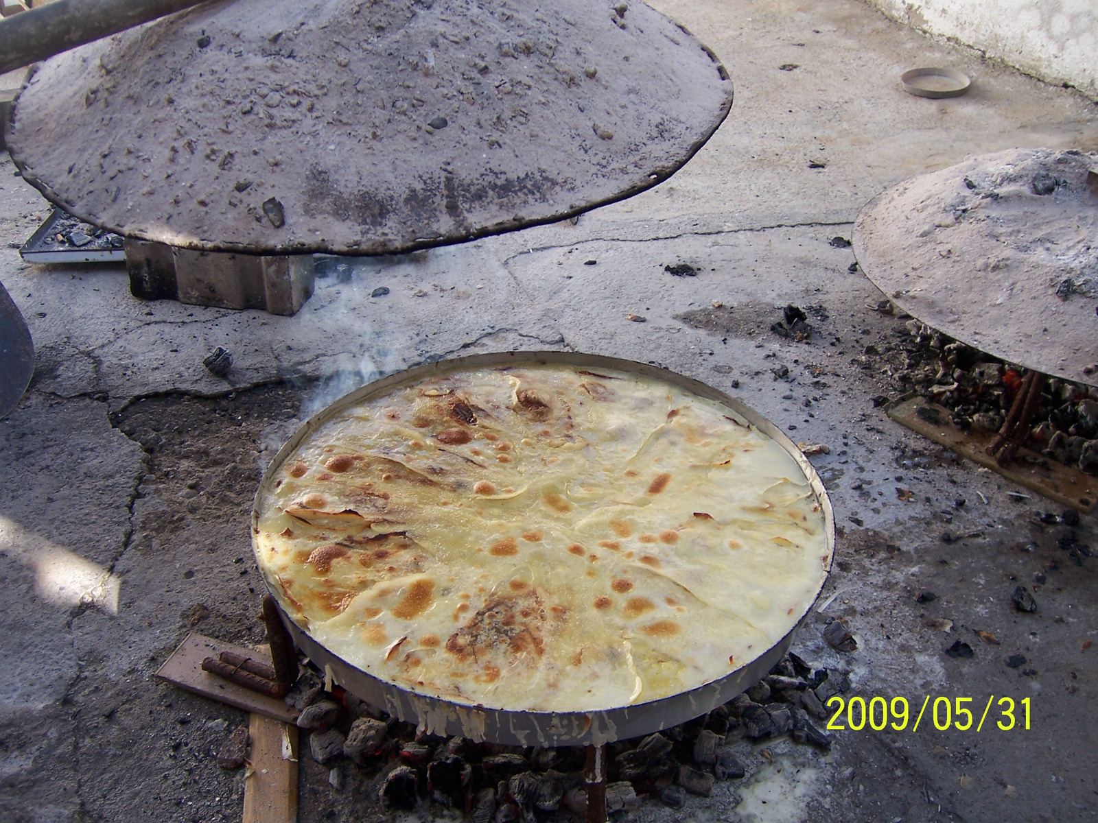 Flija, i ovo se pece ispod peke - Coolinarika