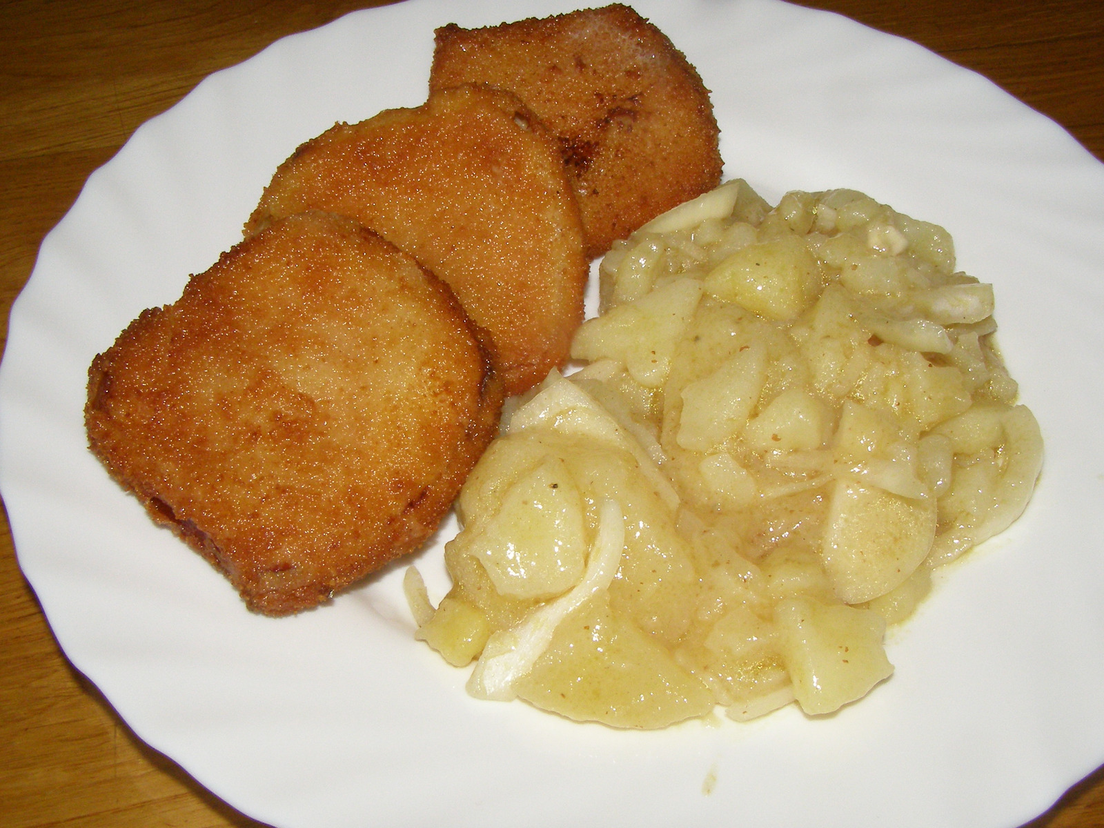 Pohani mesni sir s krumpir salatom - Coolinarika