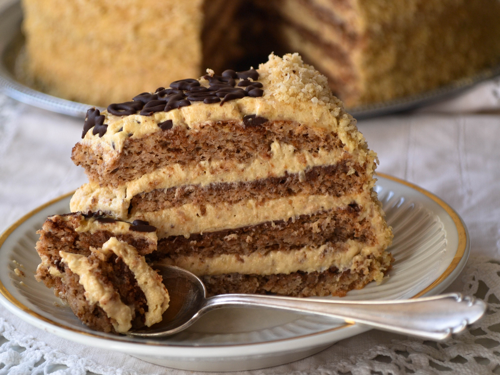 Torta sa orasima i rumom - Coolinarika