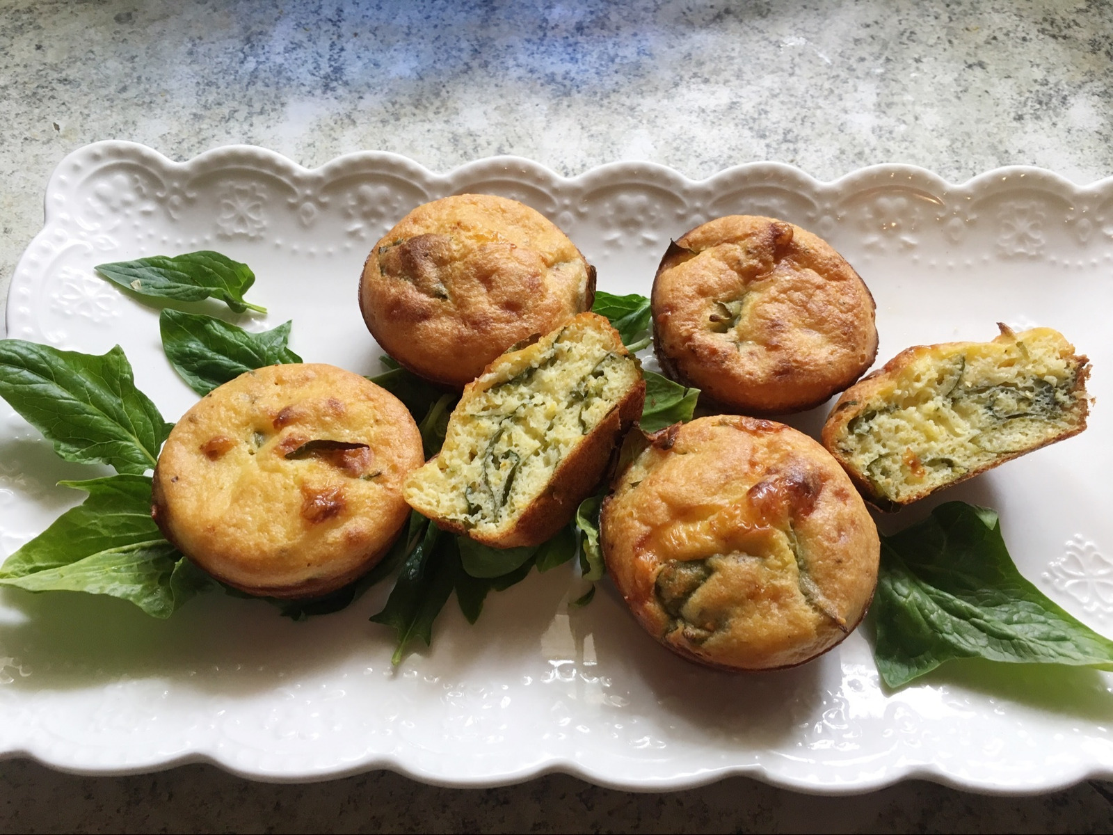 Slani muffini sa sirom i špinatom - Coolinarika