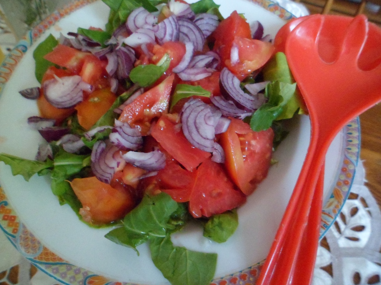 "Salata od rukole i paradajza za 5 minuta" - Coolinarika