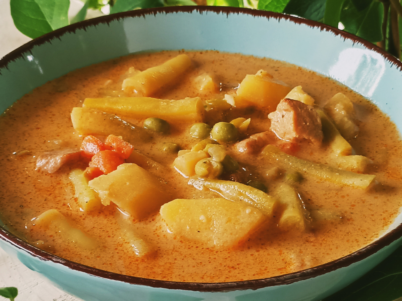 Varivo sa mahunama i mesom - Coolinarika