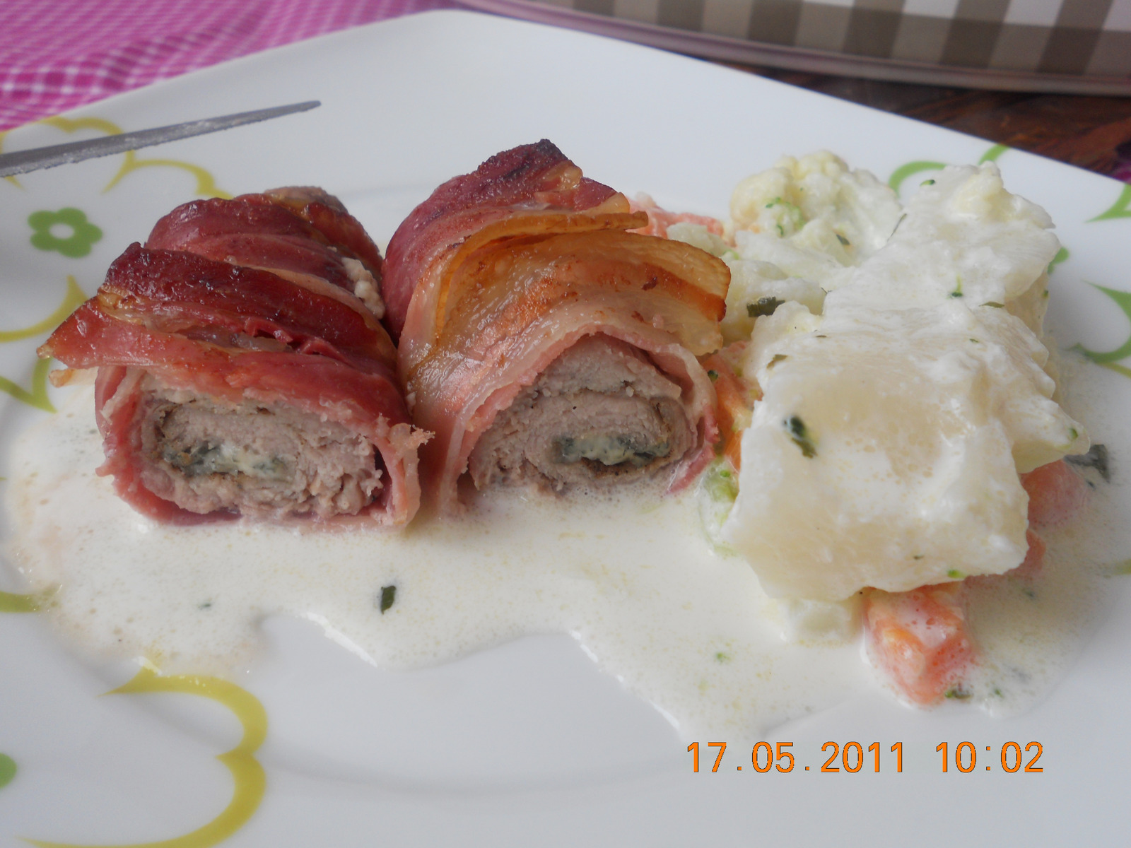 Telece snicle umotane sa spekom - Coolinarika