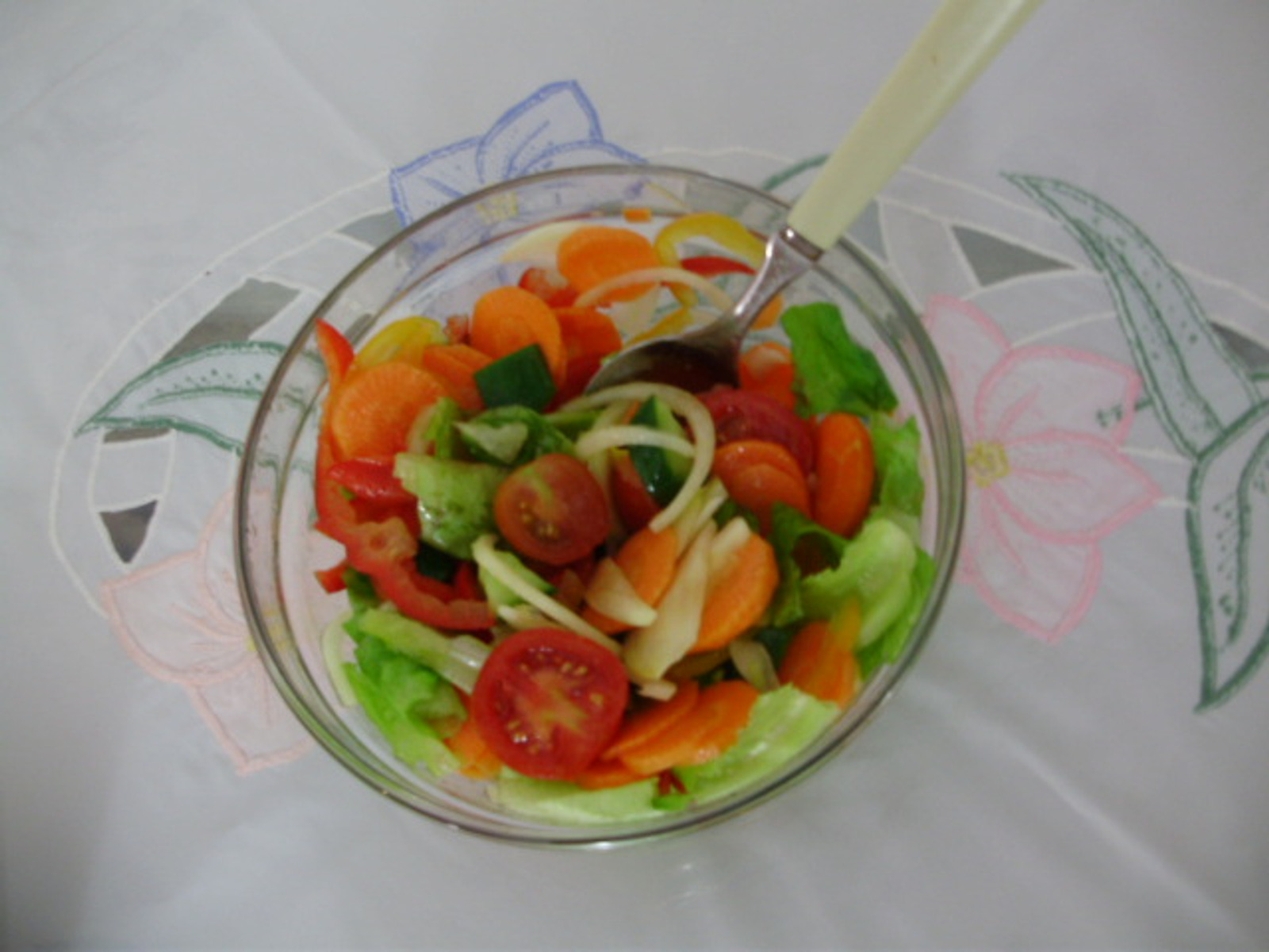 Dvorina salata od povrca - Coolinarika