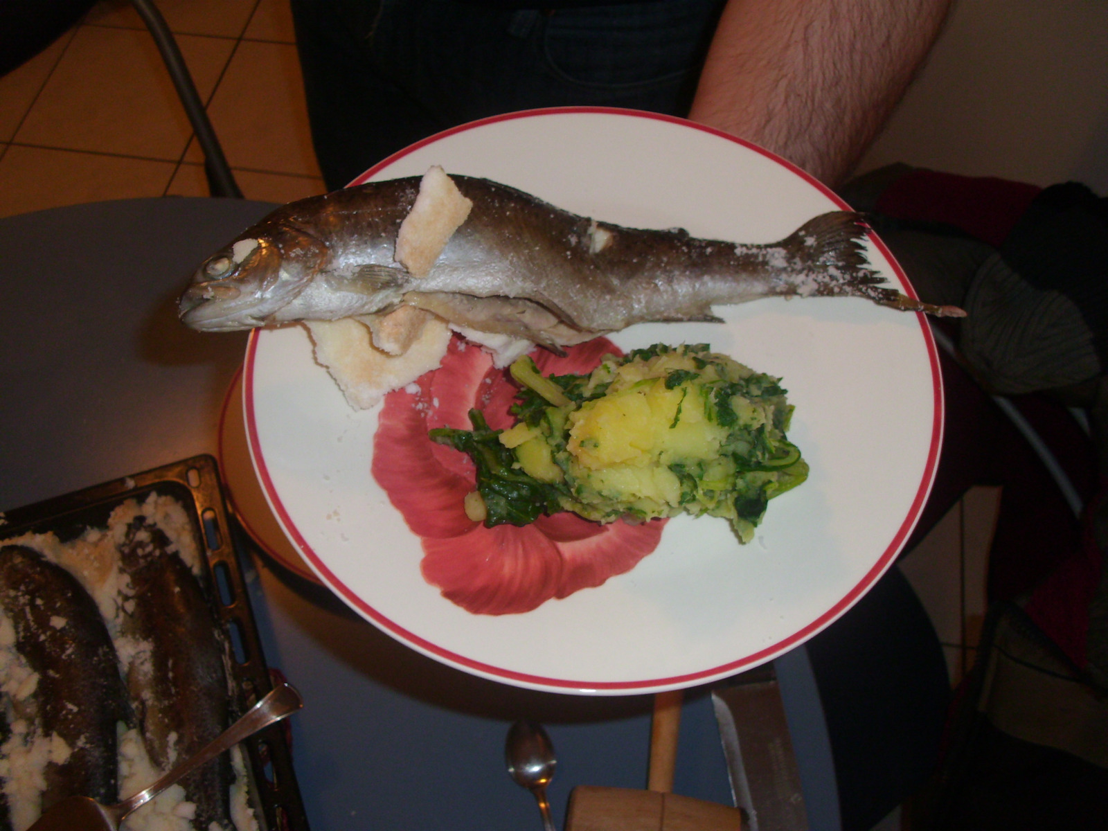 Pastrva u soli s blitvom i krumpirom - Coolinarika