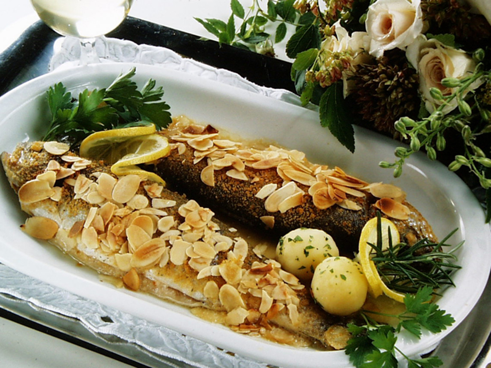 Pastrve s bademima - Coolinarika