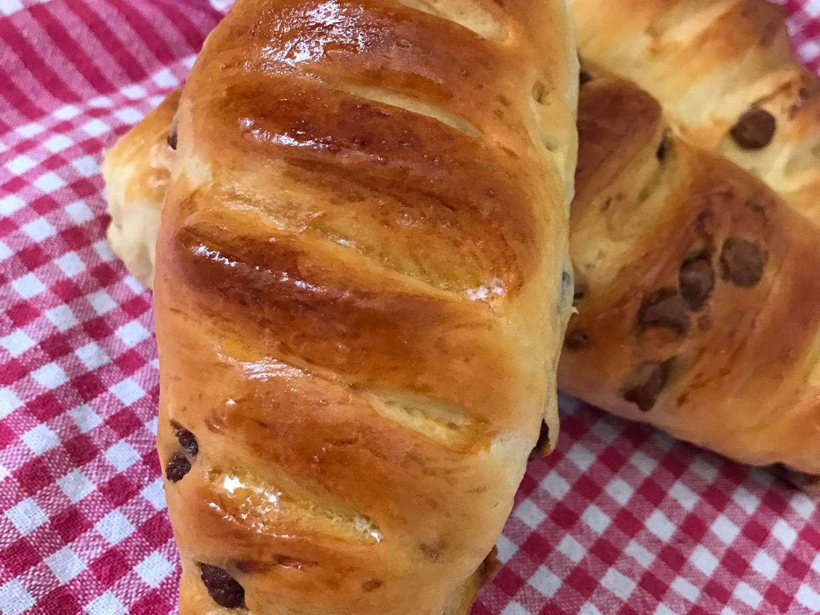 Viennoise au Chocolat (Vienna Bread with Chocolate) - Coolinarika