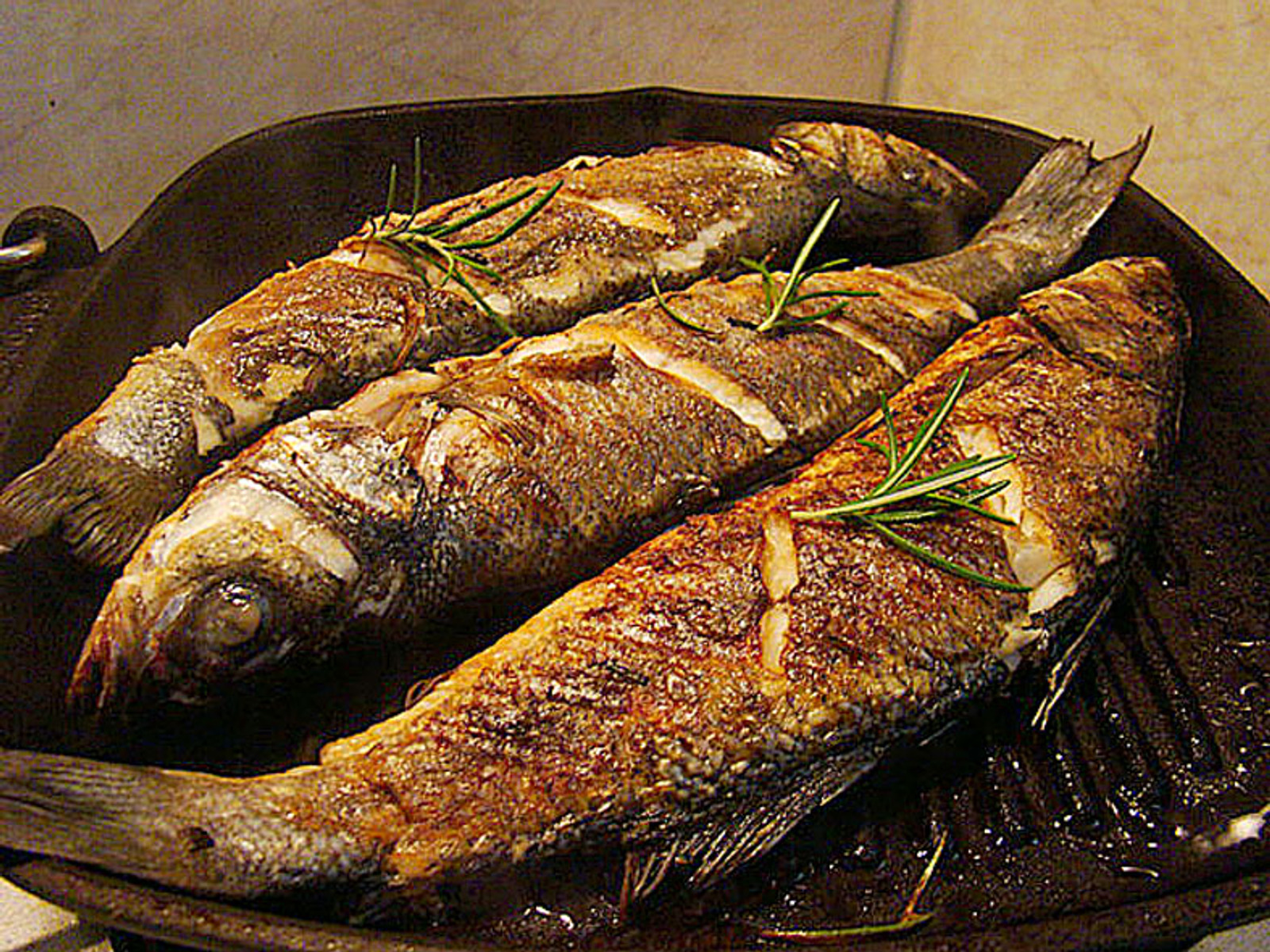 Riba na grill-tavi - Coolinarika