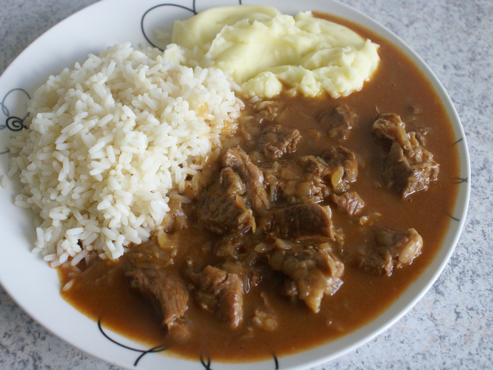 Govedi gulas - Coolinarika