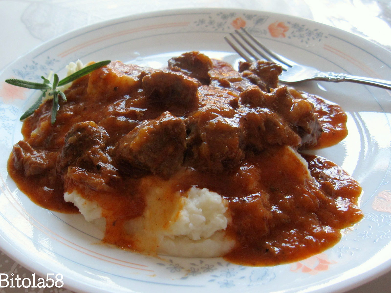 Govedji gulas - Coolinarika