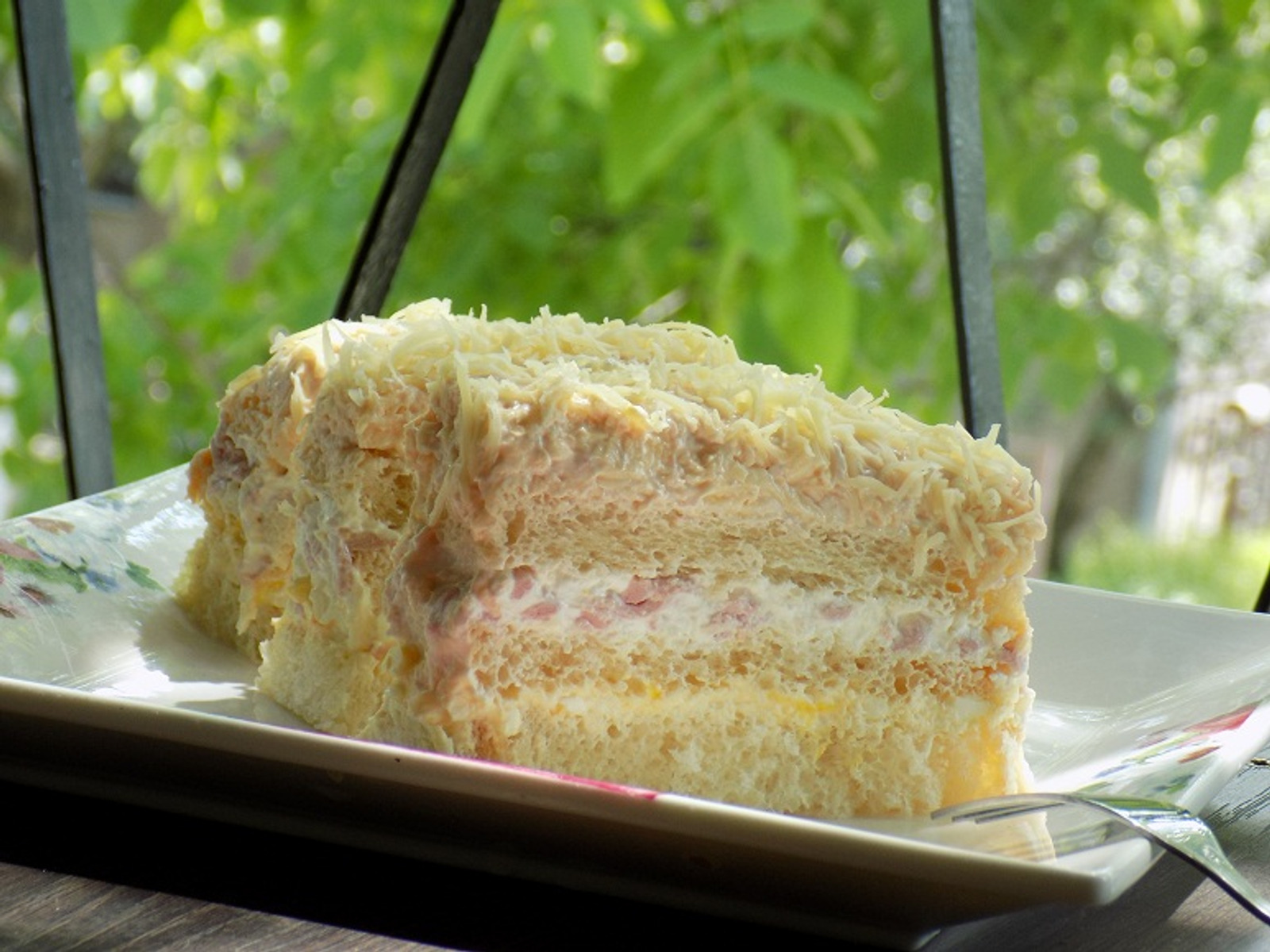 Slana torta sa tost hlebom - Coolinarika