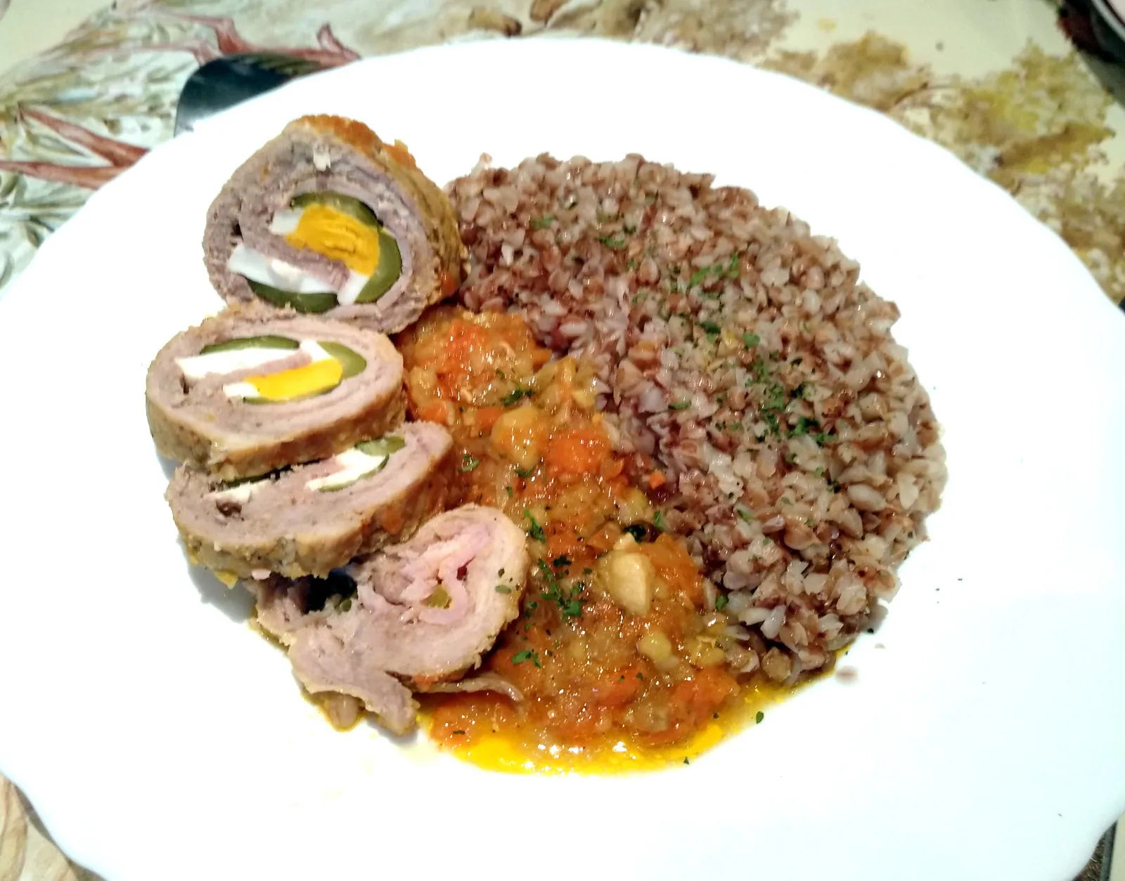 Memine rolice u umaku od povrća - Coolinarika