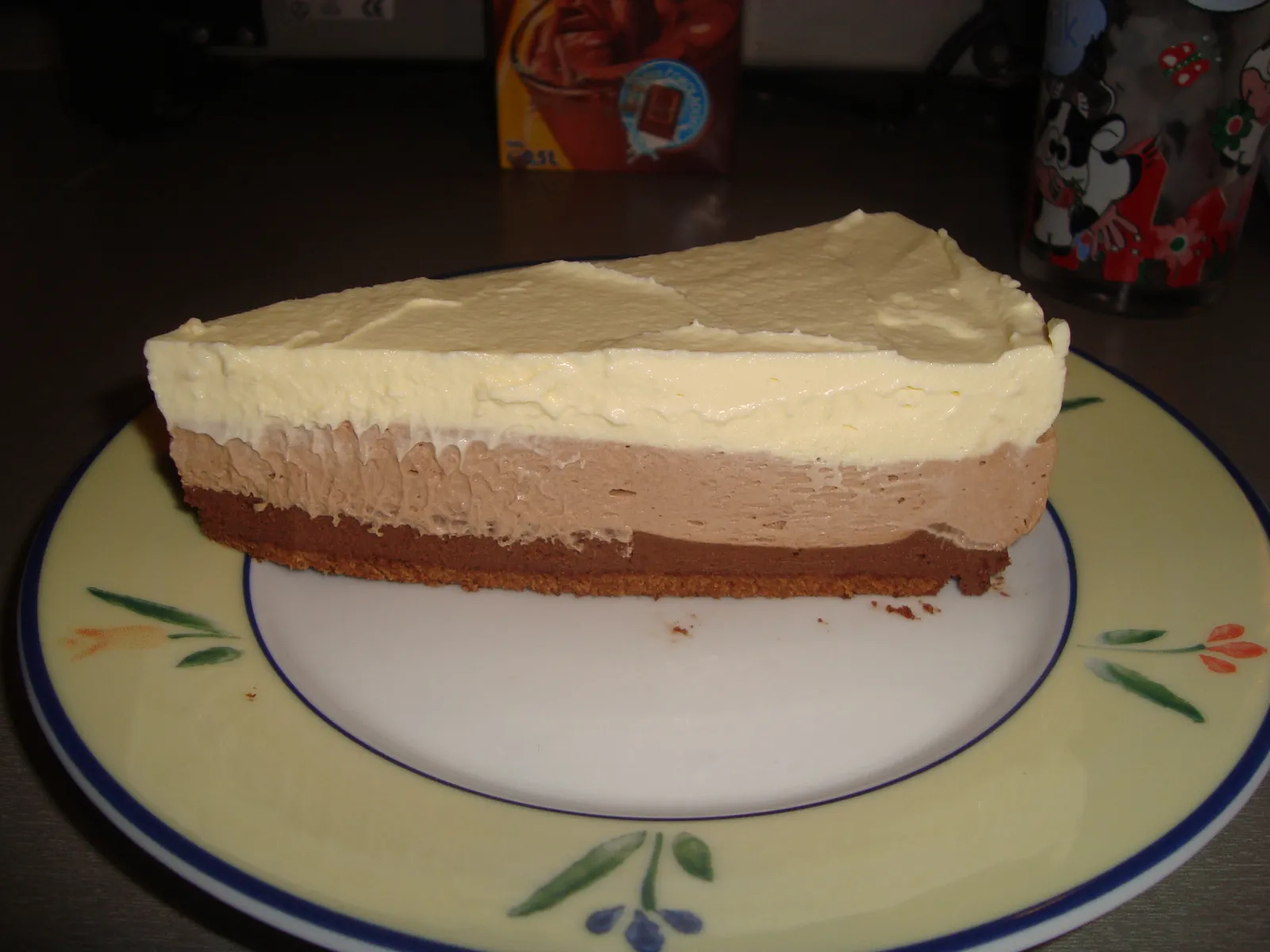torta-s-tri-vrste-cokolade - Coolinarika